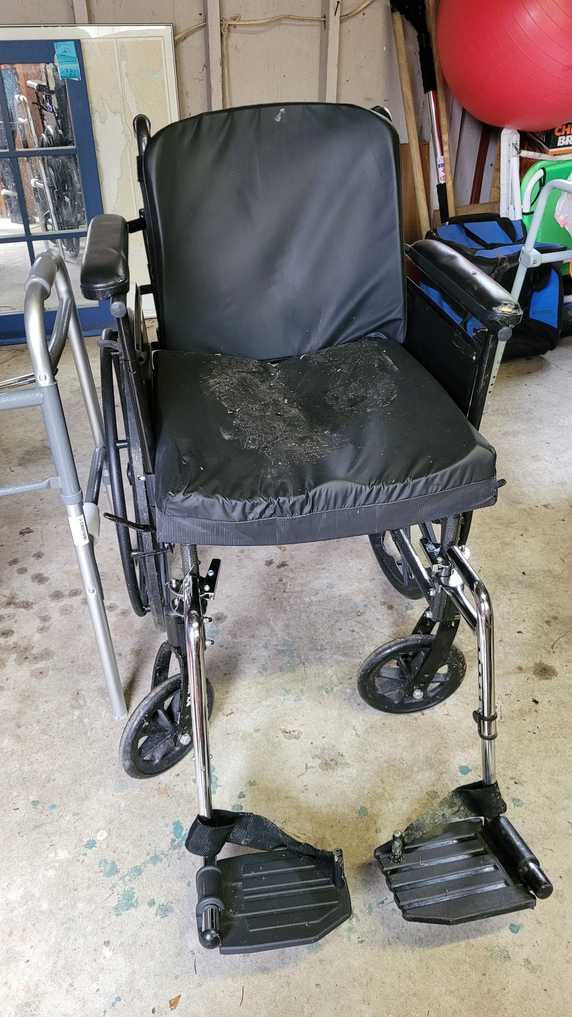 R0 Collection Of Medial Assistive Devices Including Wheelchair, Hugo 4 ...