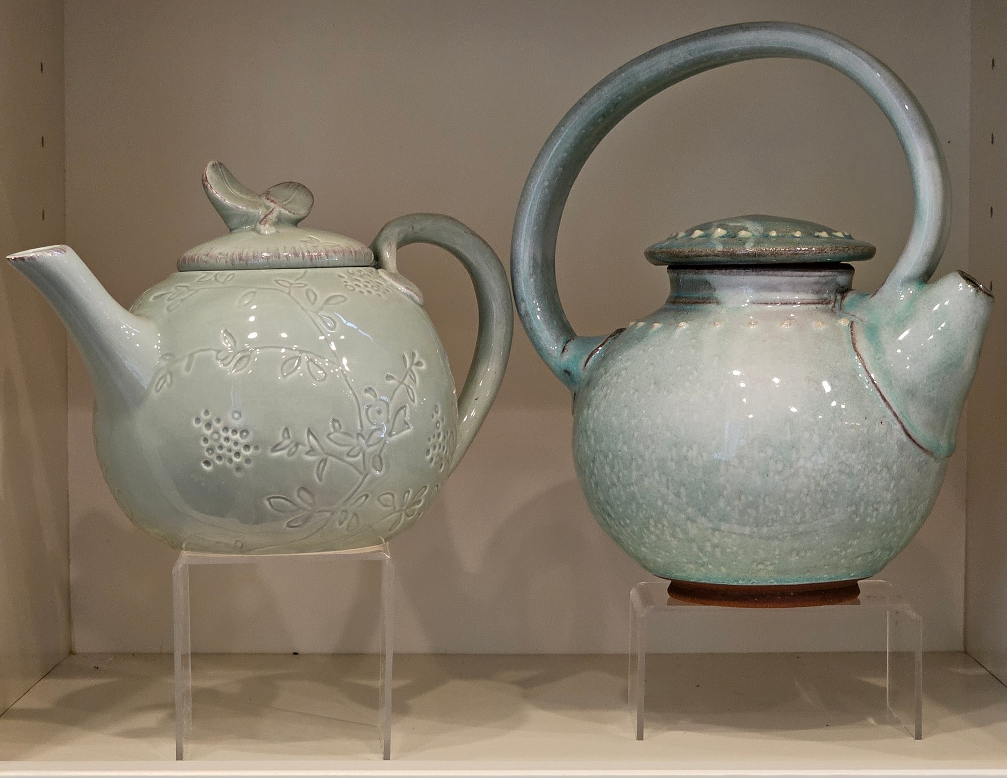 R1 Pair Of Pale Blue-Green Teapots With Display Stands #41655 ...