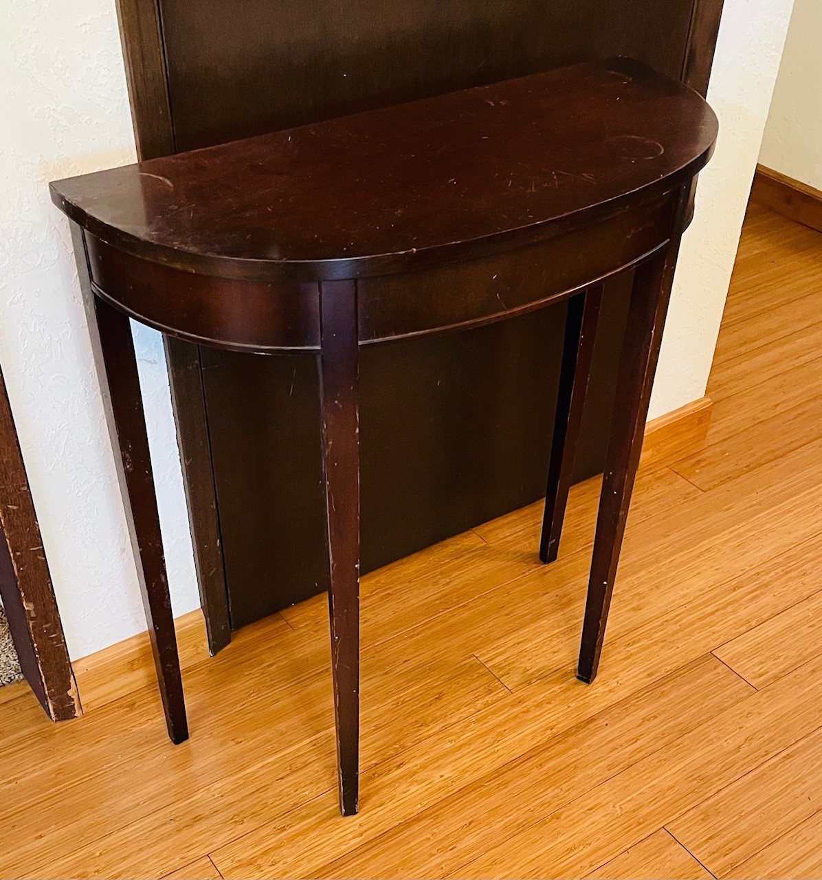R1 Half Moon Shaped Console Table Entryway #53796 | Auctionninja.com