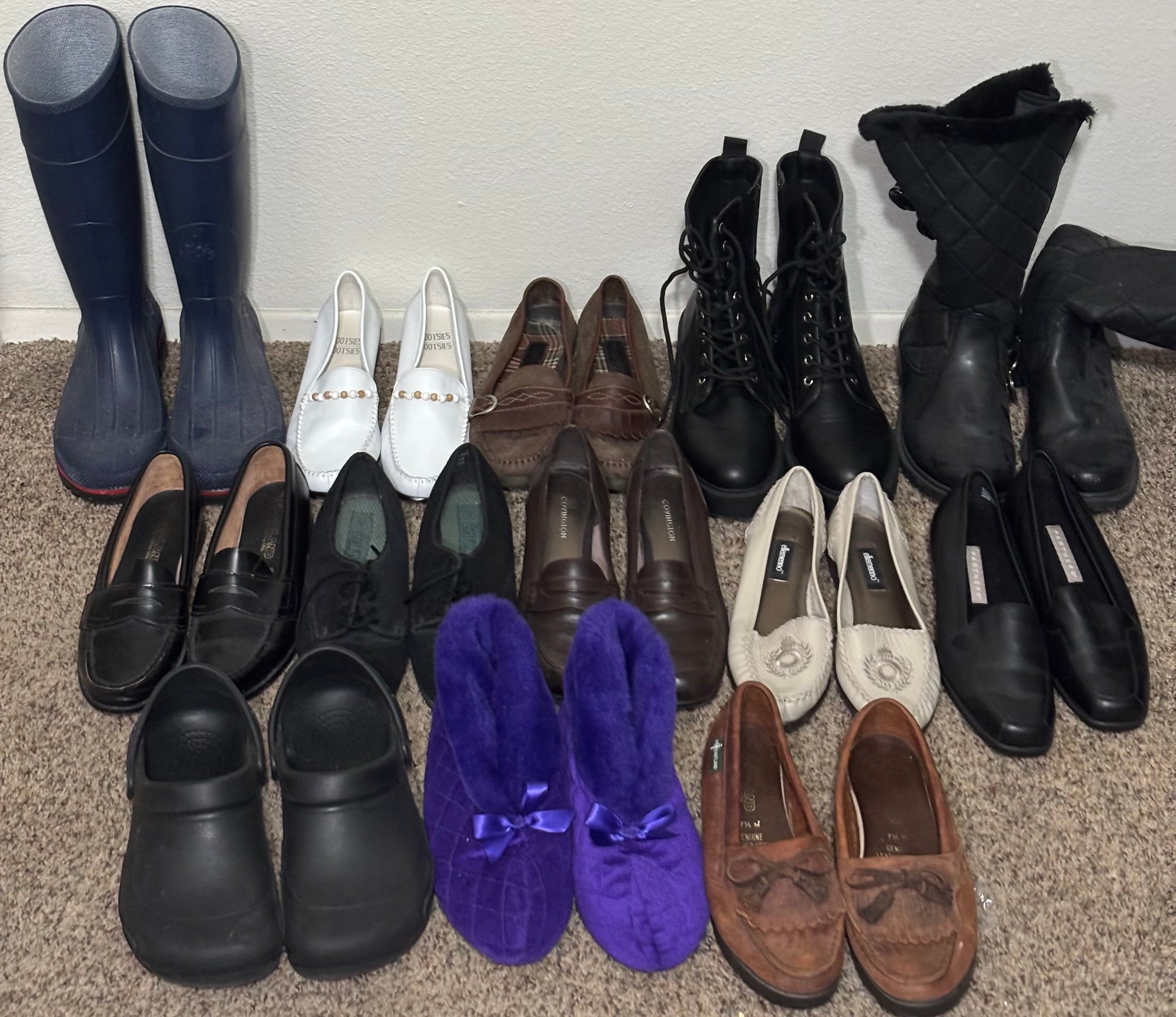 R6 Mostly Womens Shoes Sizes 7-8, Some Men Shoes Sizes 10-10.5 To ...