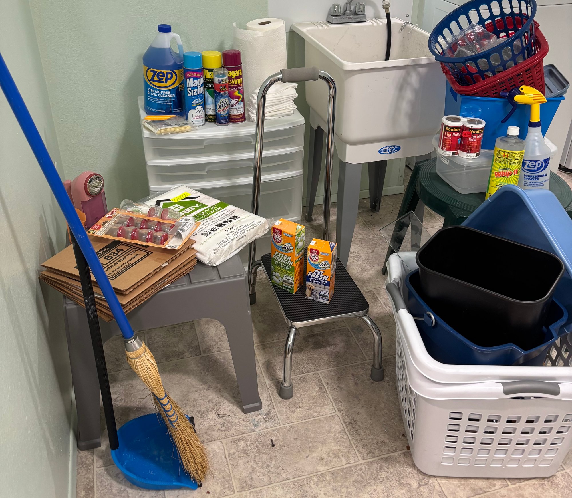 R3 LARGE Cleaning/laundry Room Lot To Include Sterilite Container, Grey ...