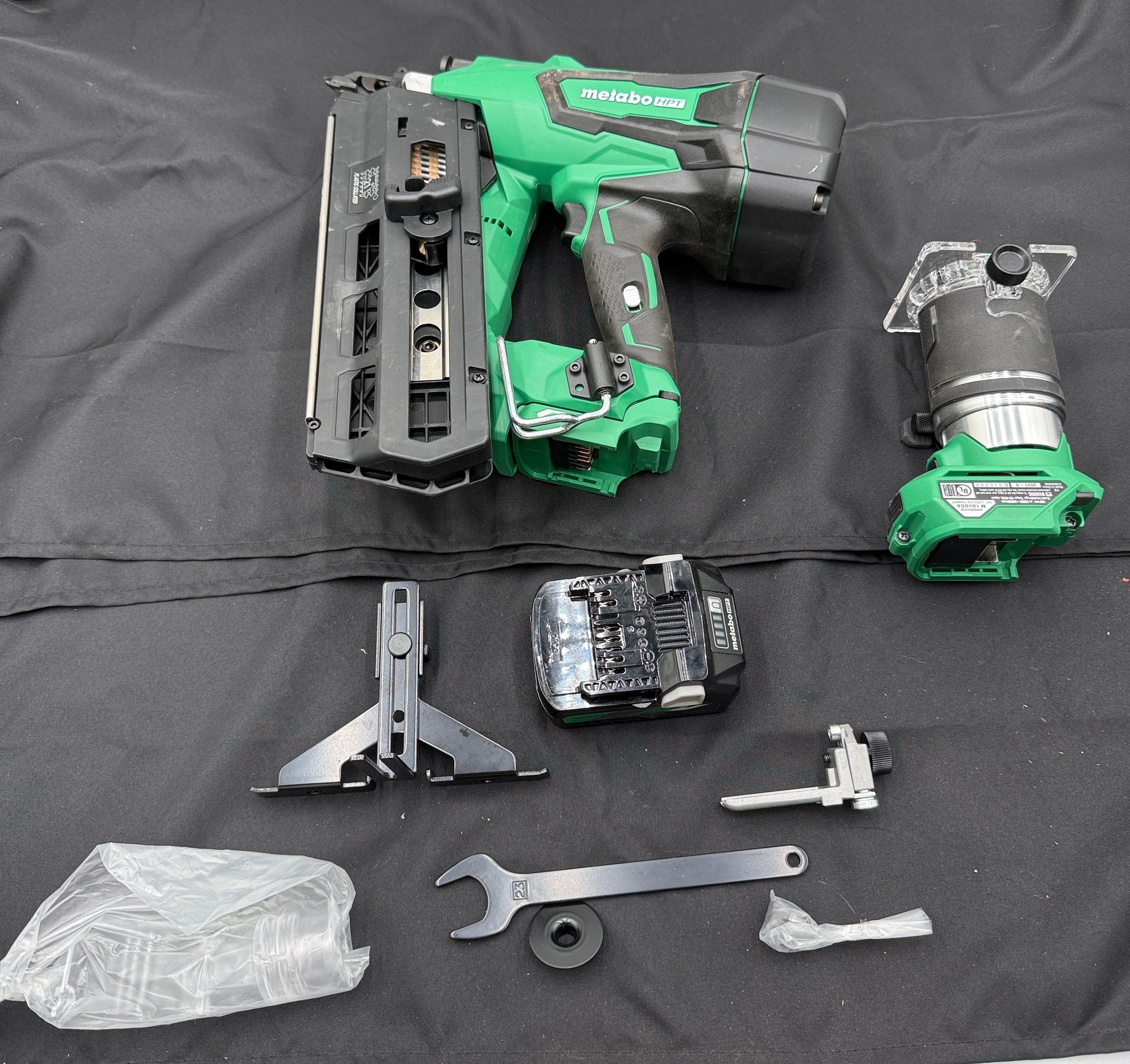 R4 Metabo Cordless Framing Nailer, Cordless Trimmer, Battery Pack ...