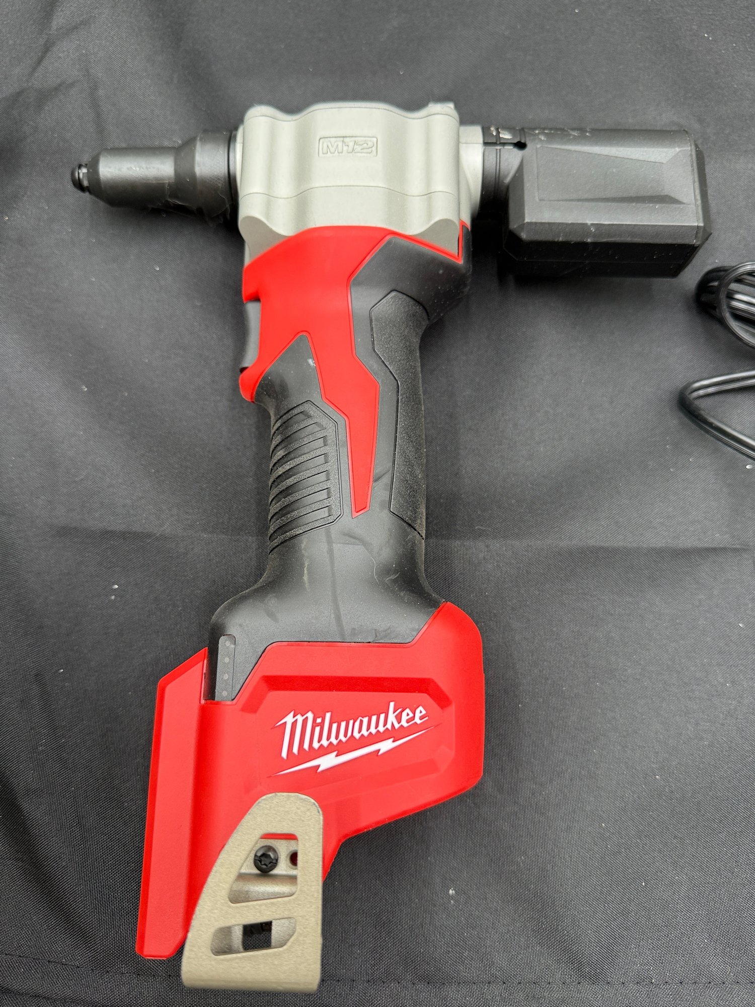 R4 Dewalt 1/2 VSR Drill, Milwaukee Rivet Tool And Two Battery Packs #53731 | Auctionninja.com