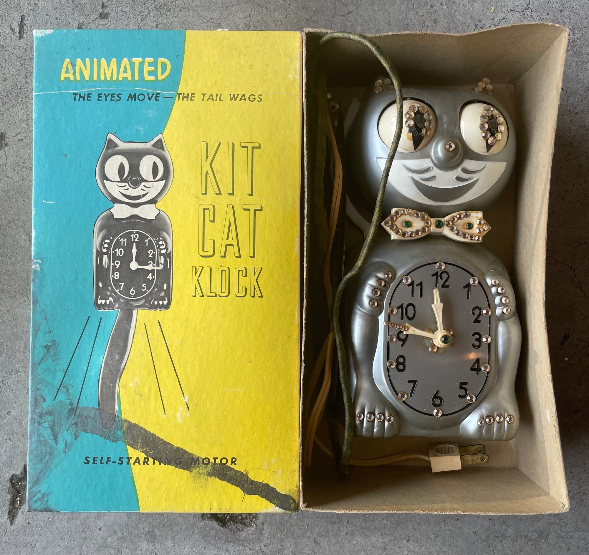 Rm10 Vintage Kit Cat Klock #18633 | Auctionninja.com