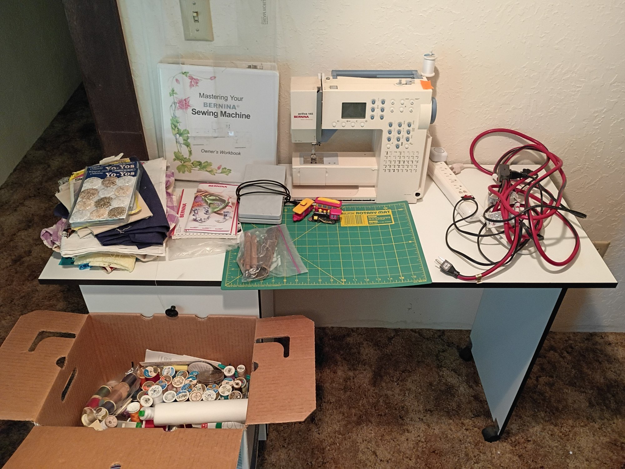 R7 Bernina Activa 145 Sewing Machine, Lots Of Thread, Fabric, Sewing ...