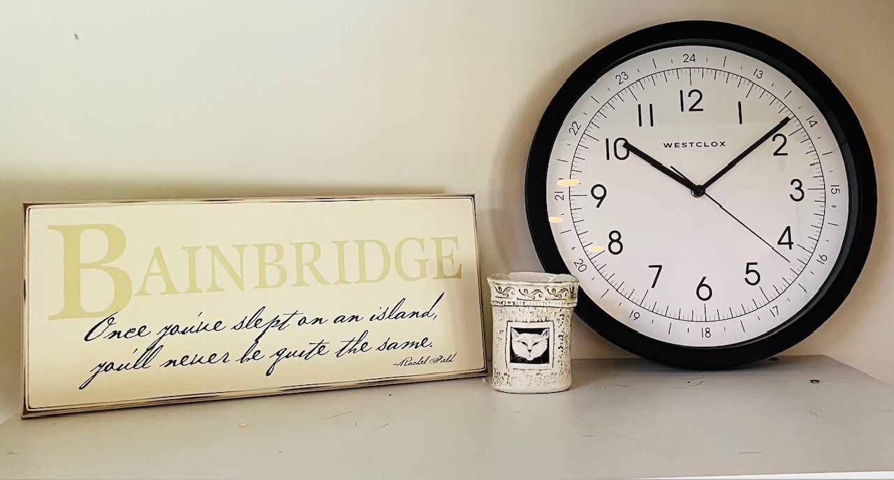 R1 Home Decorative Items Wall Clock, Bainbridge Island Wood Sign, Cat ...