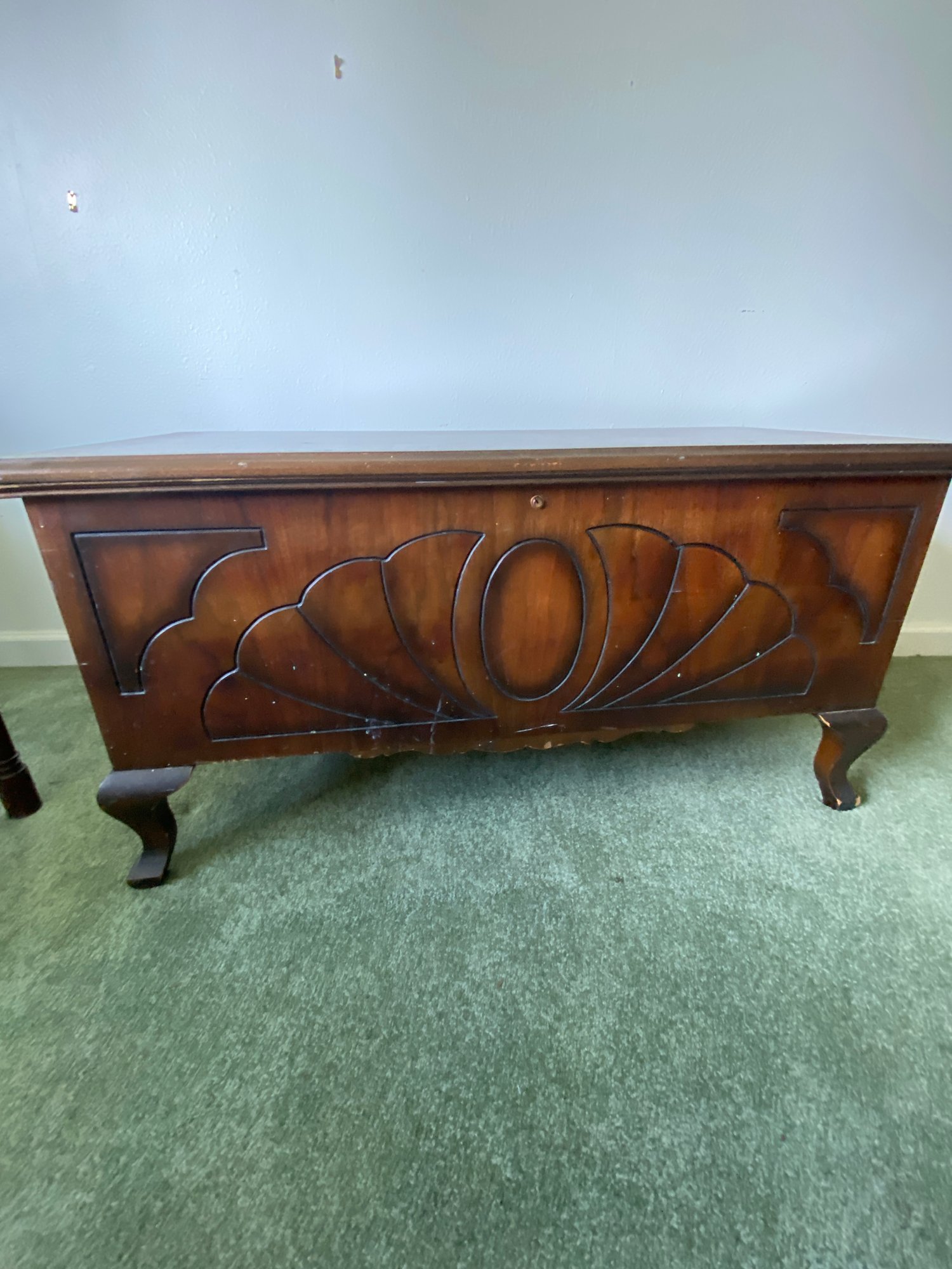 Cedar Chest With Legs #38733 | Auctionninja.com