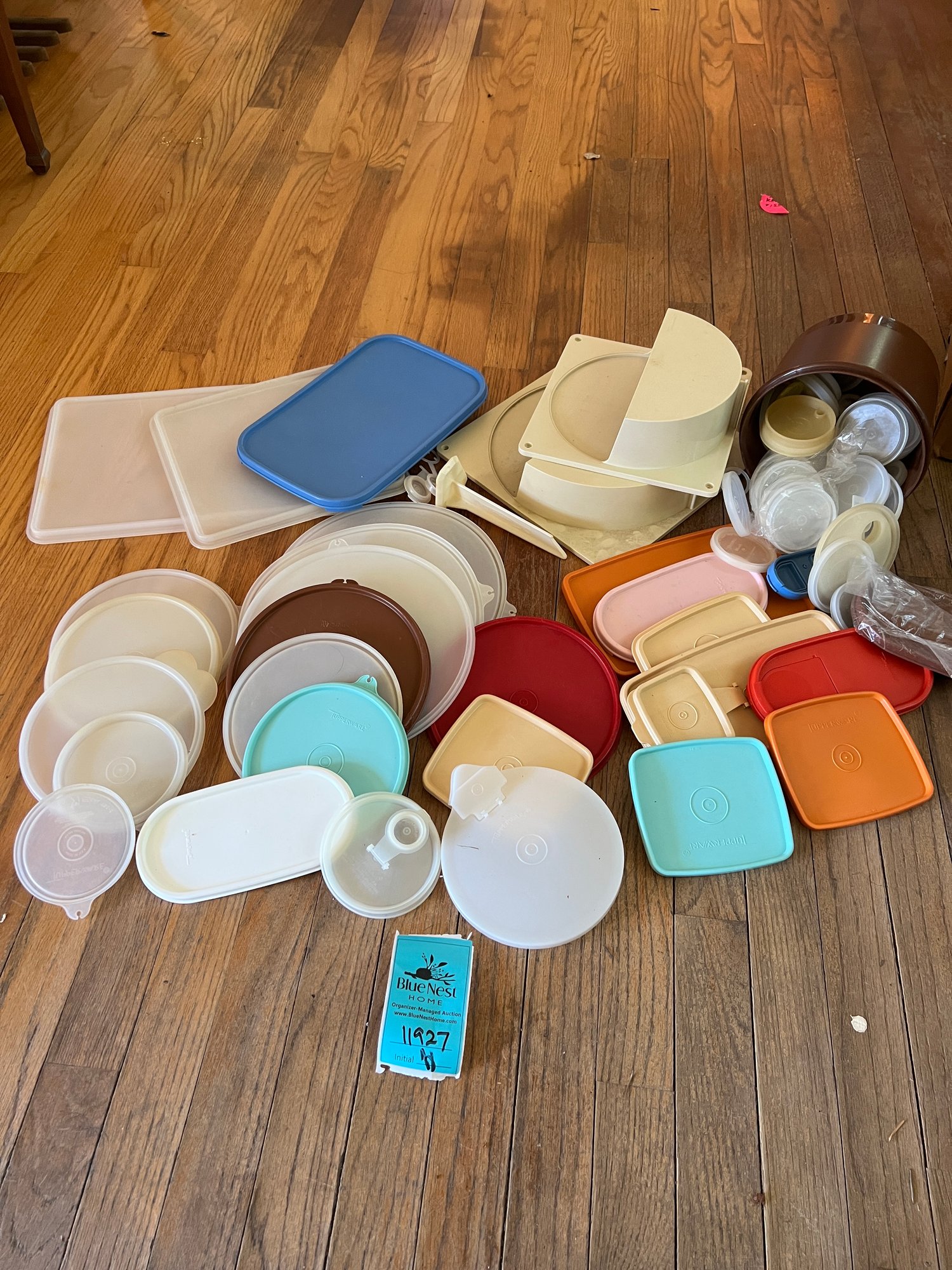 Vintage - Box Of Tupperware Lids And Two Wall Mountable Tupperware Lid ...