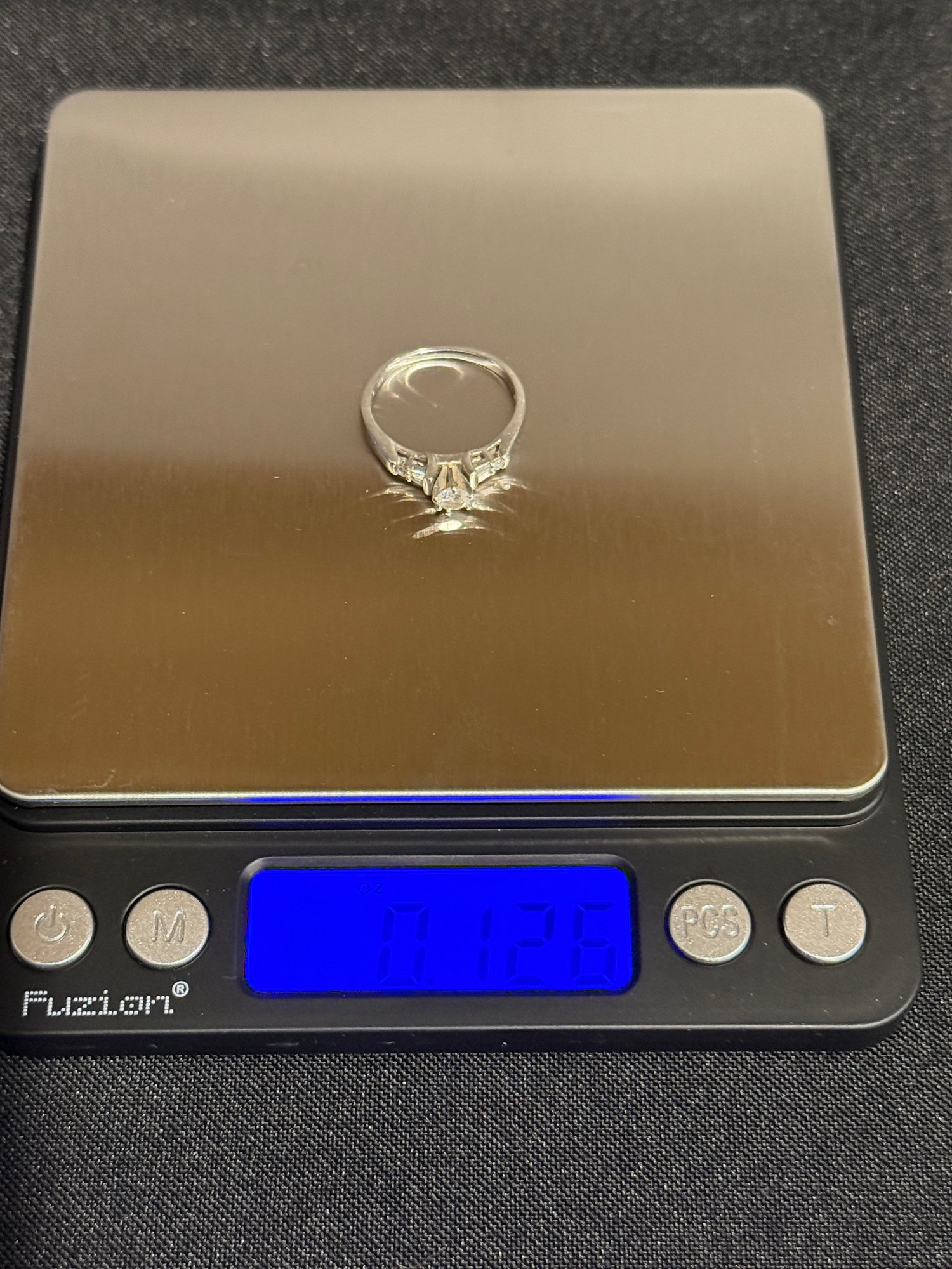 R3 Platinum Ring Stamped PT900 With Diamonds #60234 | Auctionninja.com