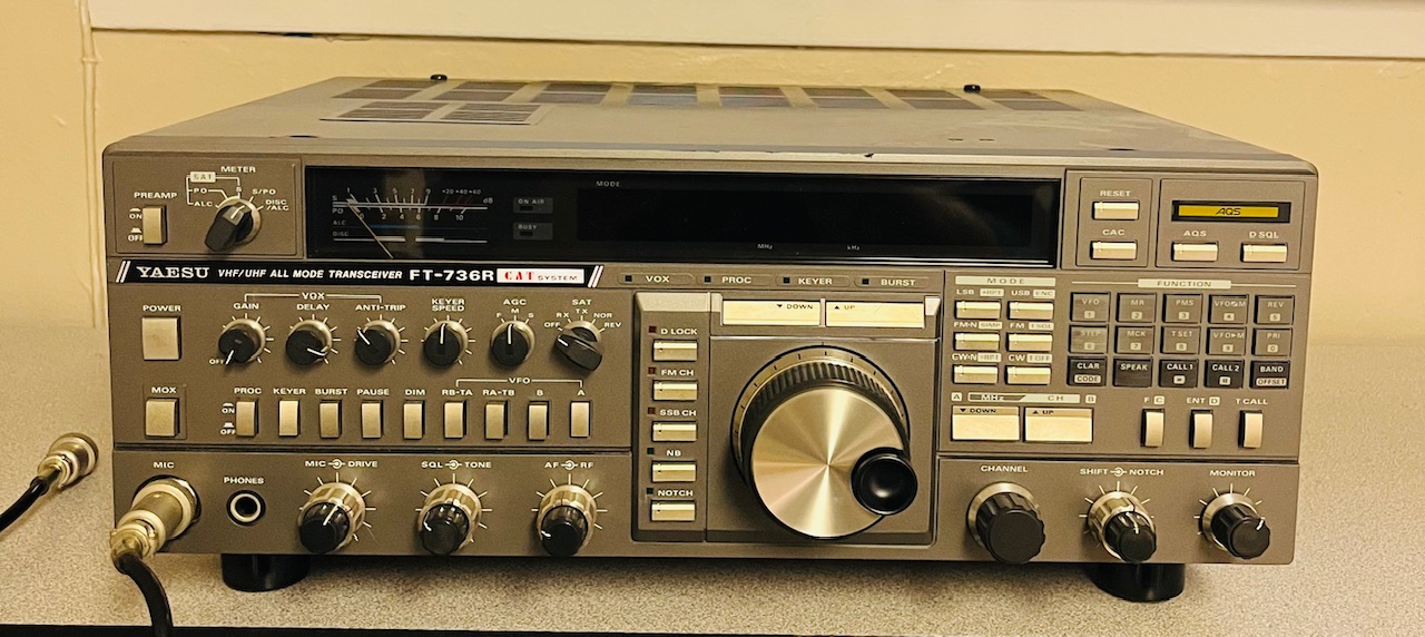 R13 Vintage YAESU FT-736 All Mode Ham Radio VHF/UHF Transceiver 144 ...