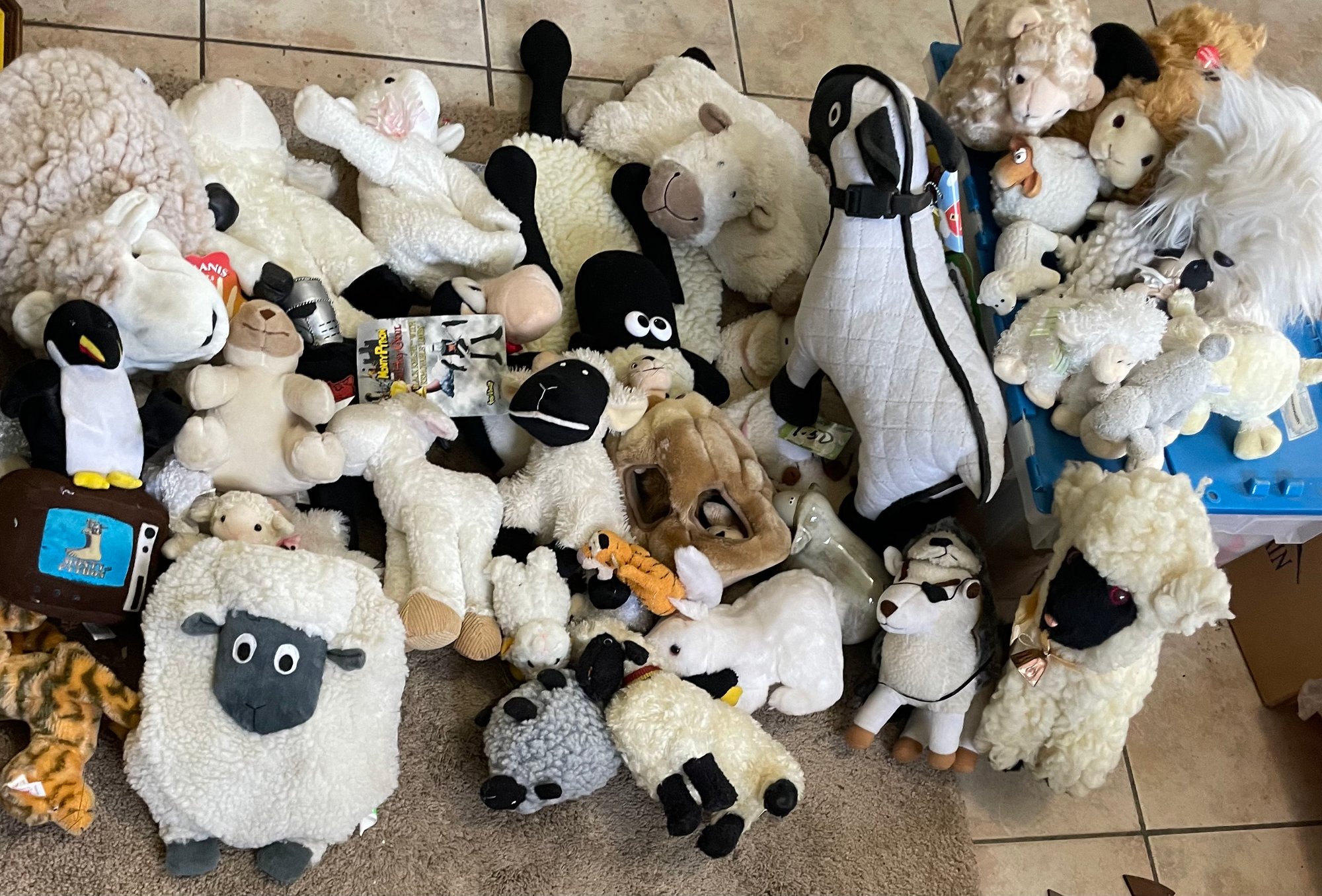R9 Collection Of Sheep Stuffed Animals And Toys With A Couple Of ...