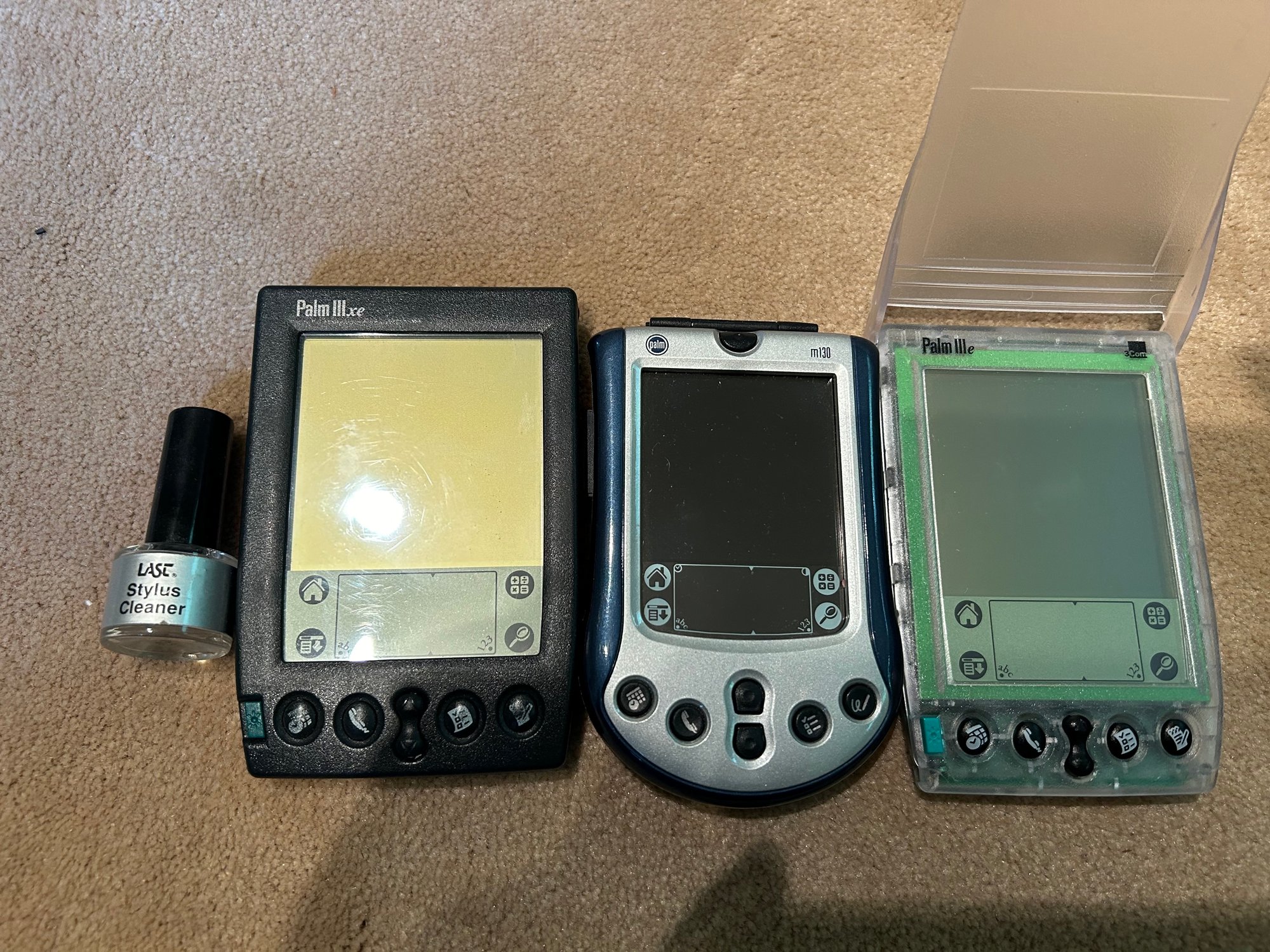R8 Set Of Three Palm Devices, Palm III.xe, Palm M130, Palm IIIe And ...