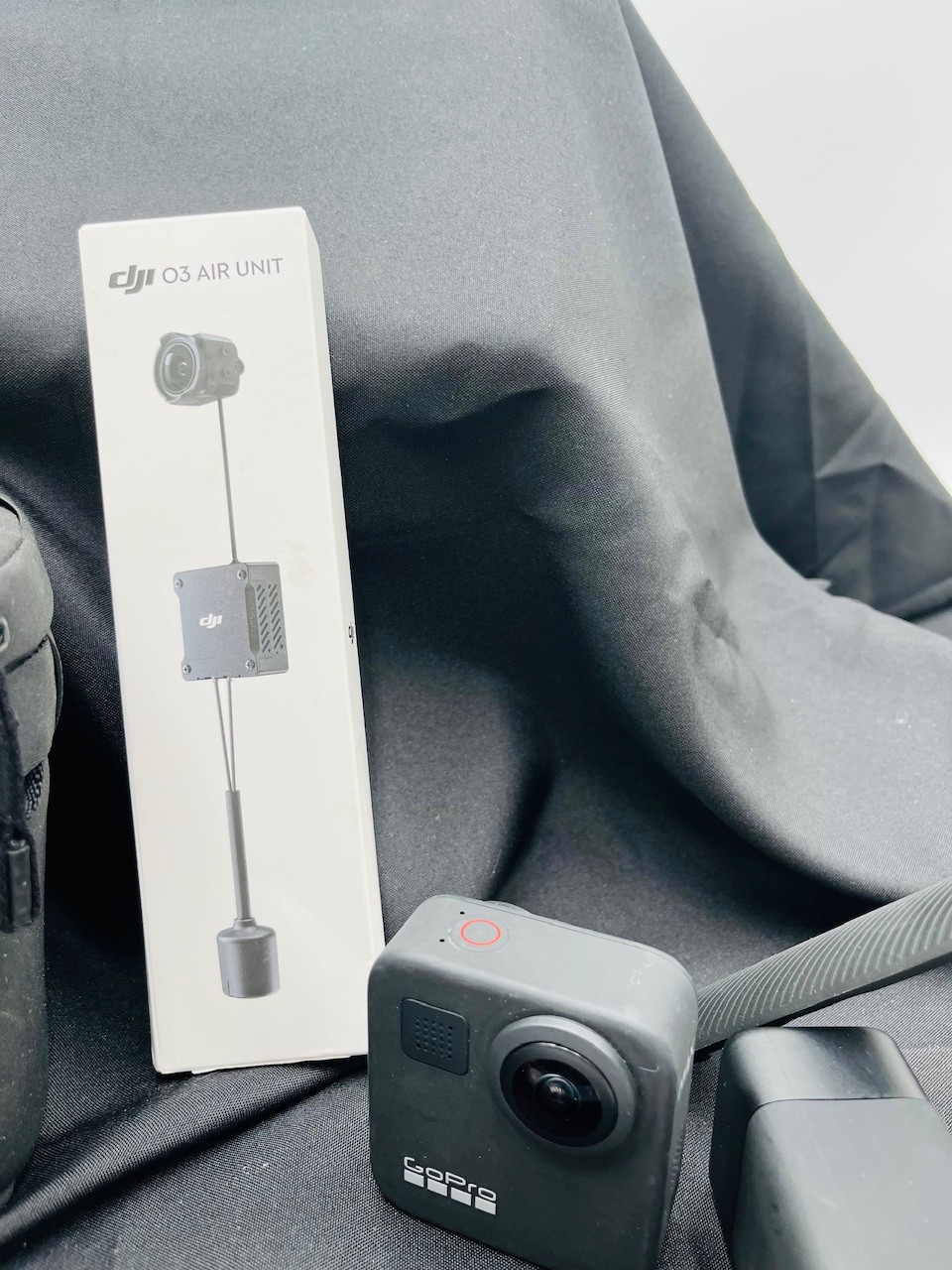 R6 GoPro Camera W/battery Tripod, Motionsic BAG Gimbal, Dji 03 Air Unit ...