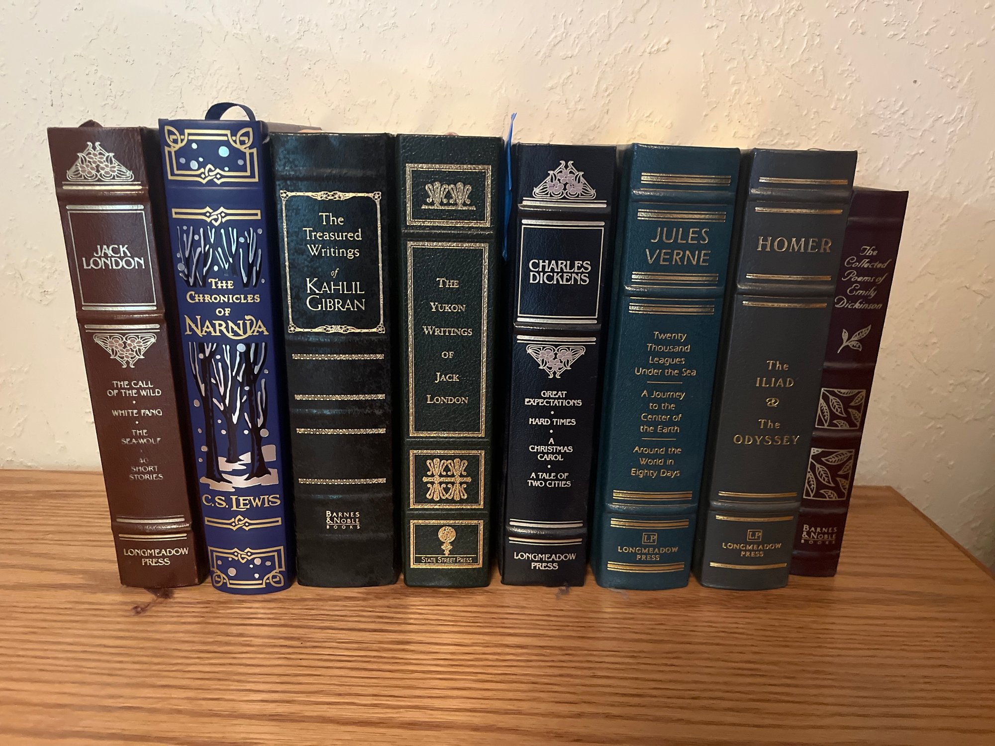 R4 Lot Of Hardback Classic Literature (8 Volumes) #53912 | Auctionninja.com