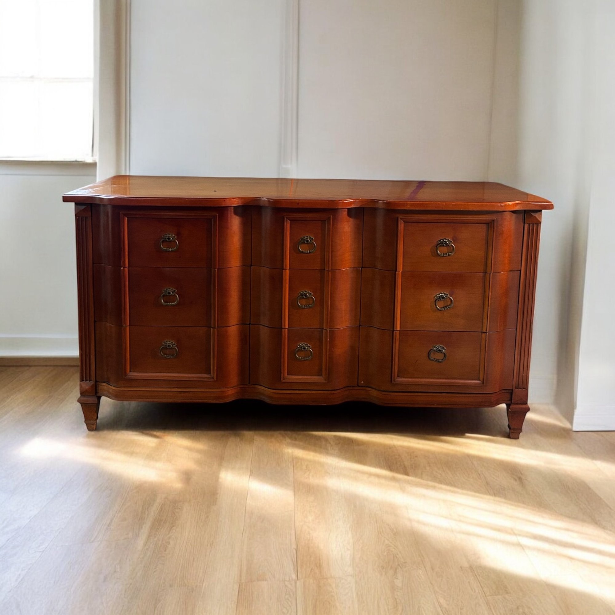 Mid Century Kent Coffey Sabrina Dresser #3438 | Auctionninja.com