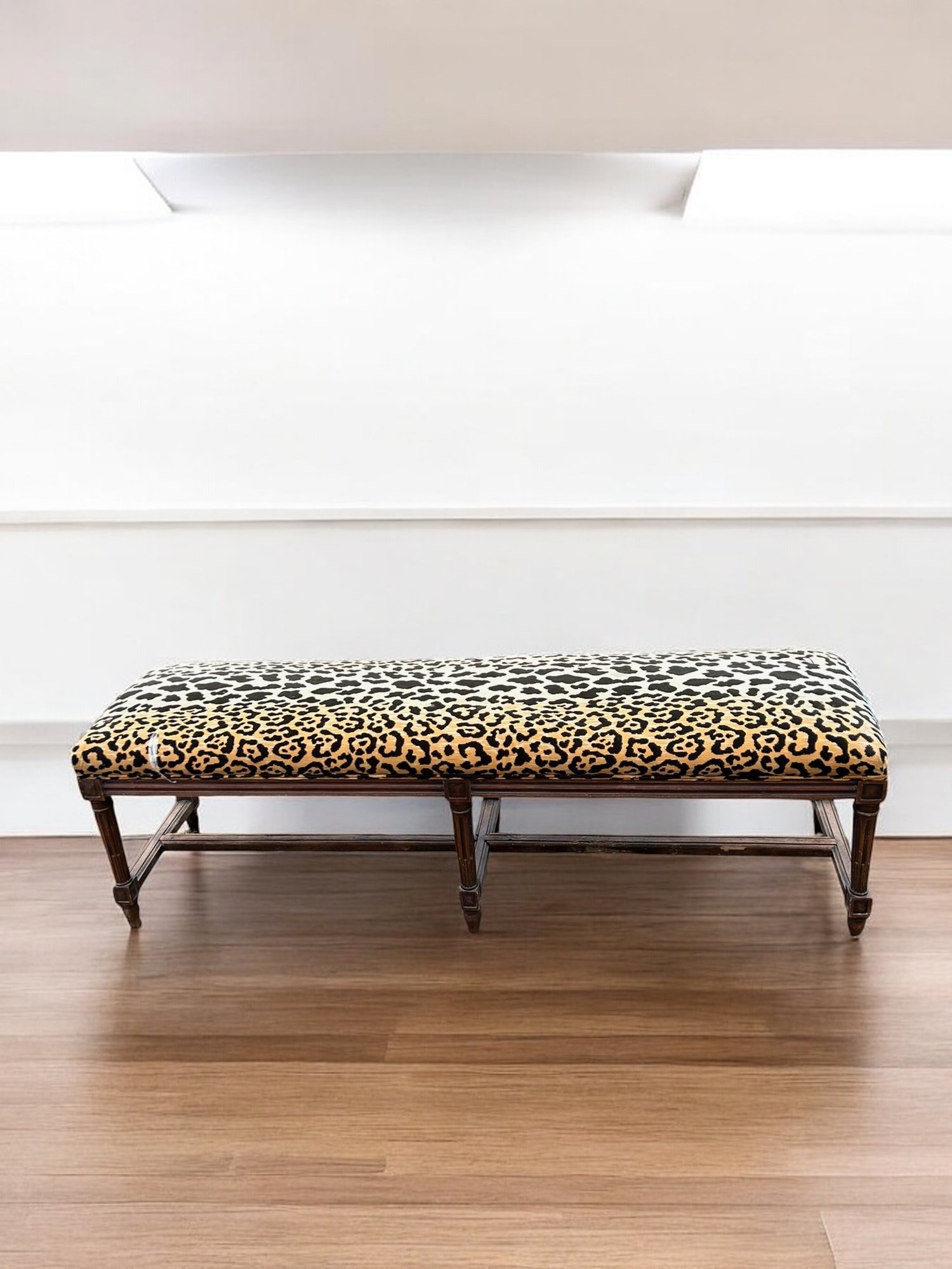 Cheetah/Walnut Bench #3440 | Auctionninja.com