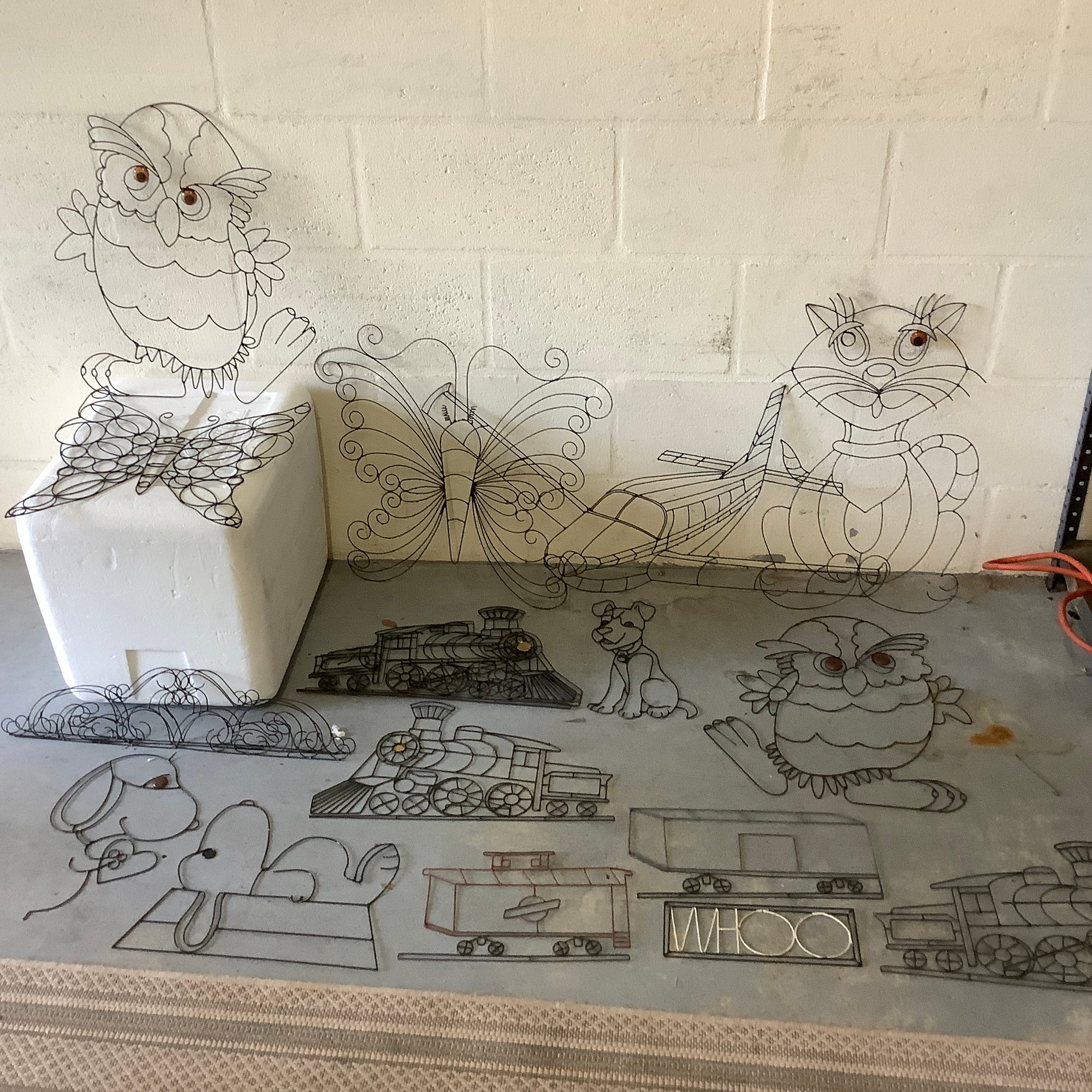18 Piece Metal Wire Art: Trains, Snoopy, Cat, Owl, Dog, Butterfles ...