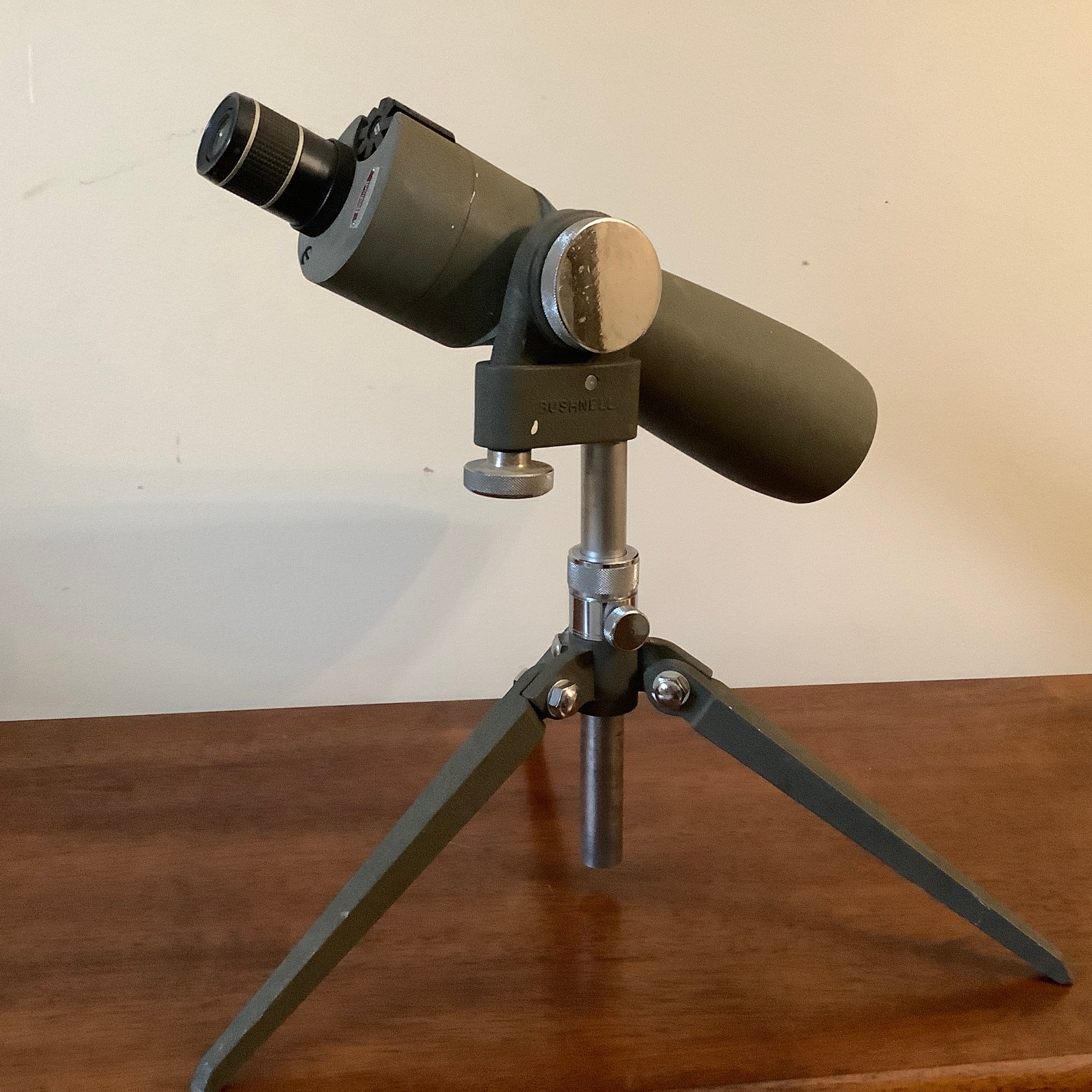 Bushnell Spacemaster II Spotters Scope 20x-45x On Tripod #6586 ...