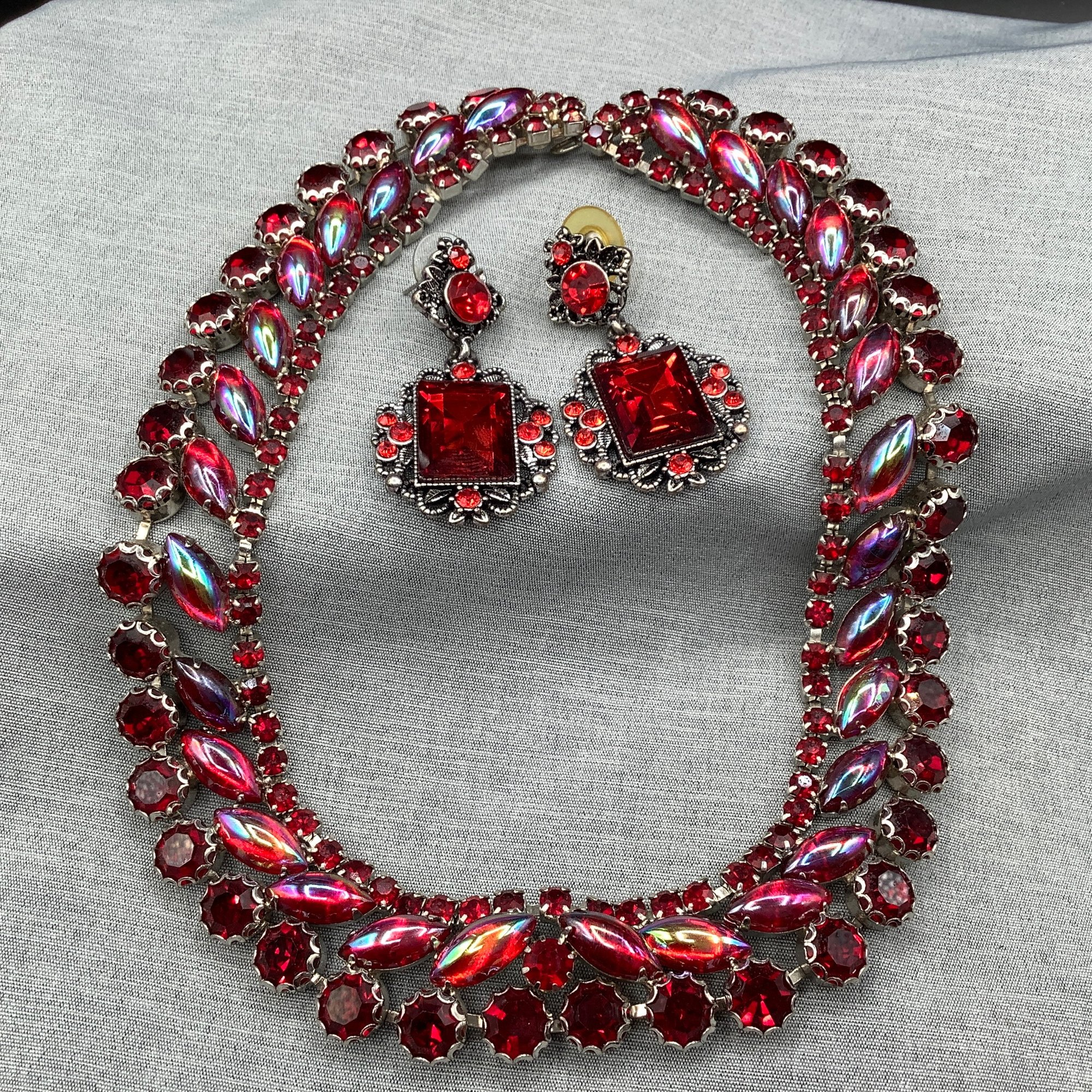 Beautiful Red Stone Costume Jewelry Necklace And Earrings #9411 ...