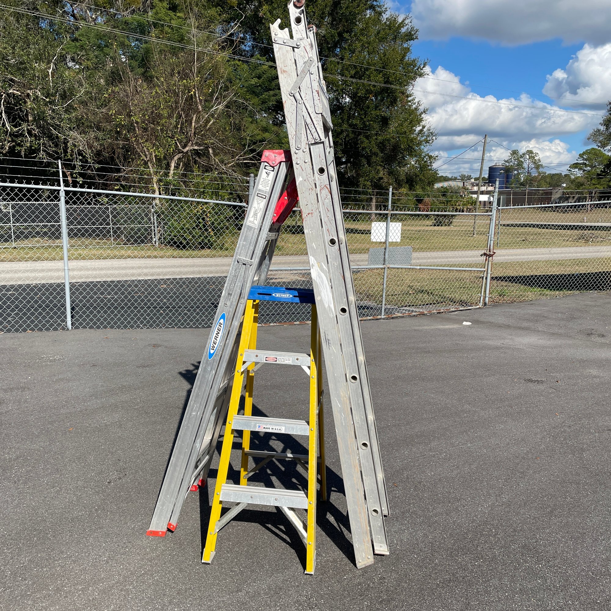 Small, Medium And Large Ladders- Werner - Aluminum And Fiberglass #6607 ...