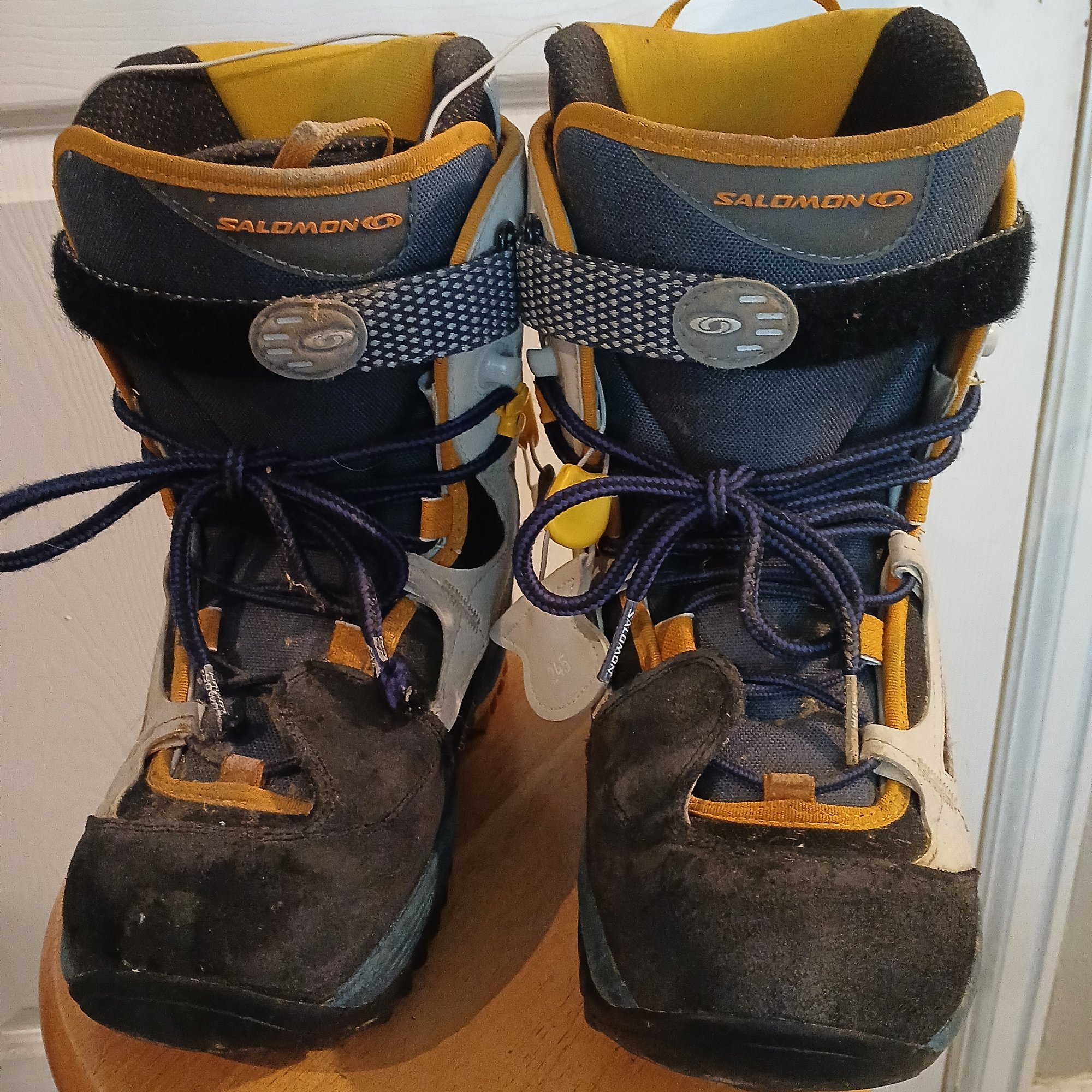 Solomon Snow Board Boots #1562 | Auctionninja.com