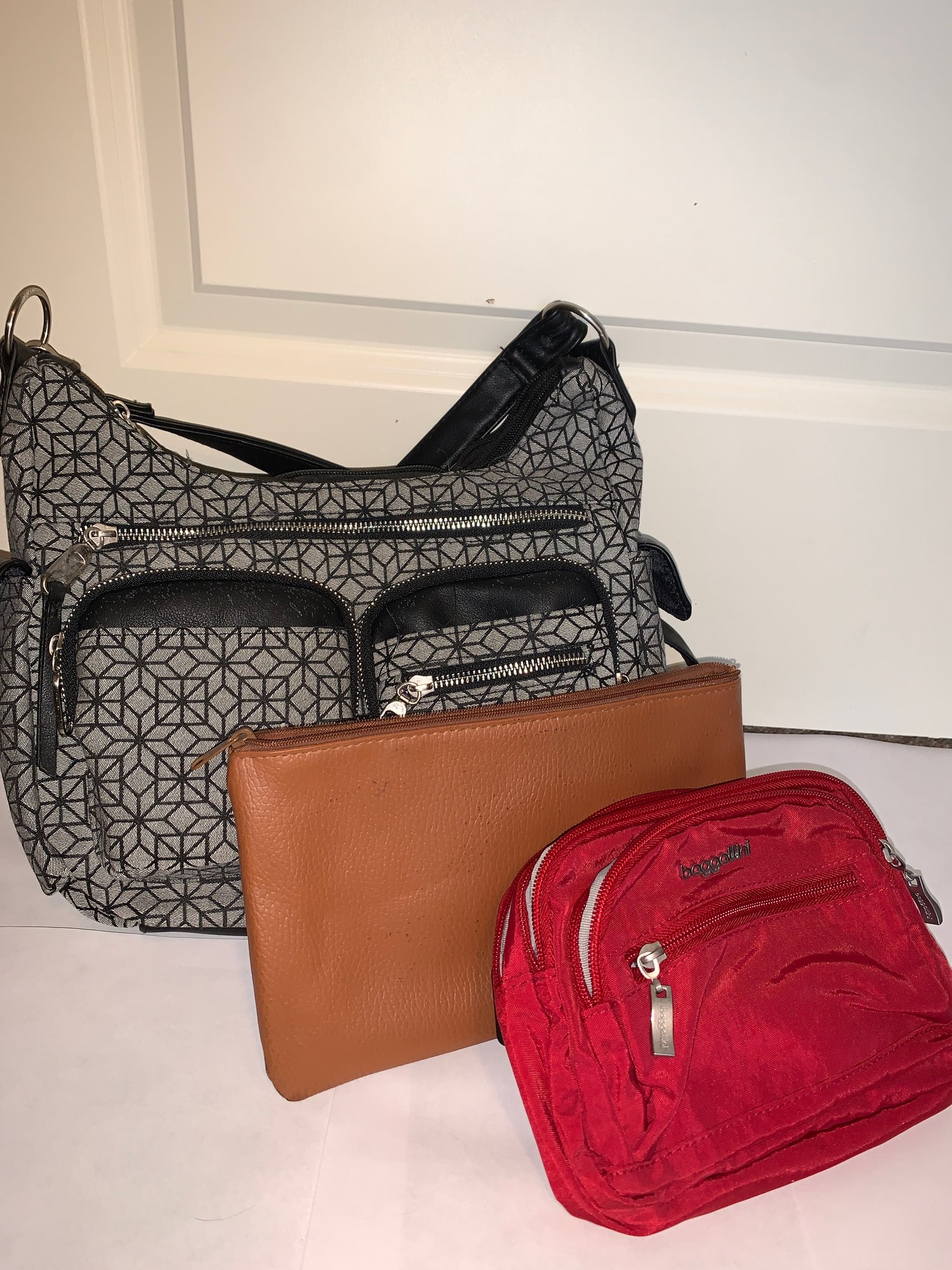 3 Purse Bundle #1221 | Auctionninja.com