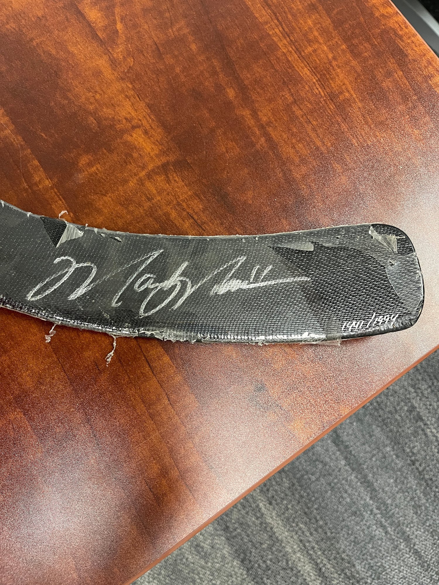 Mark Messier Autographed Hockey Stick Signed #14308 | Auctionninja.com