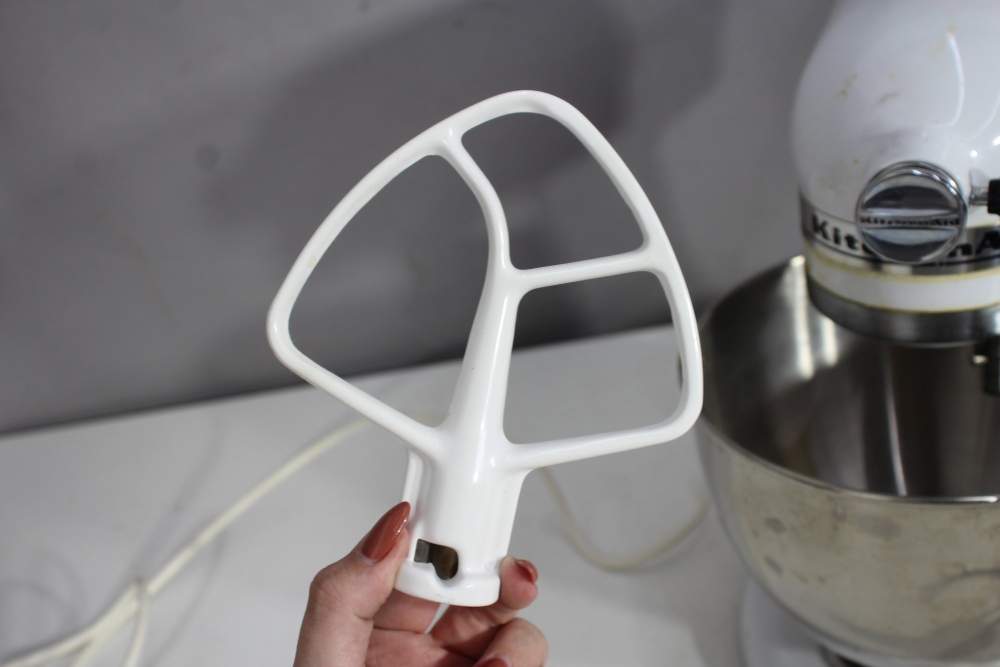 KitchenAid K45 Stand Mixer White, W/ Attachments & Extra Bowl #85609 ...