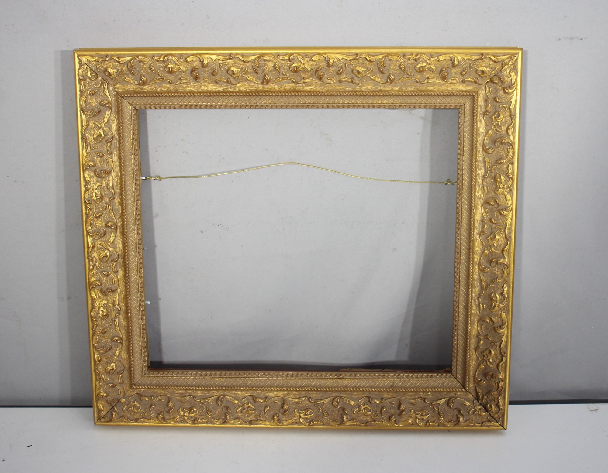 Antique-Style Ornate Gold Gilt Wood Picture Frame 20" X 22.5" #83758 ...