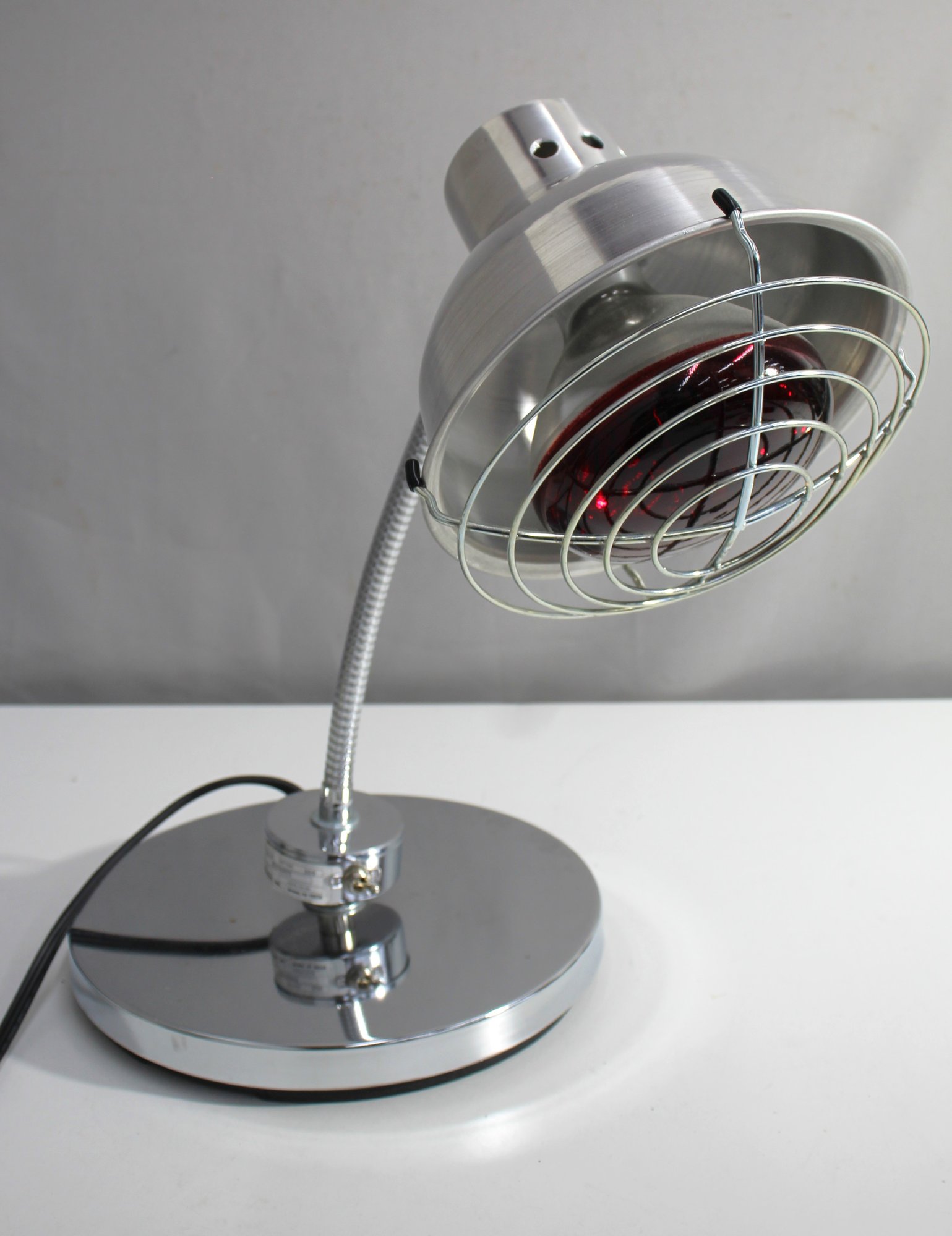 Table Top Heating Lamp #70849 | Auctionninja.com