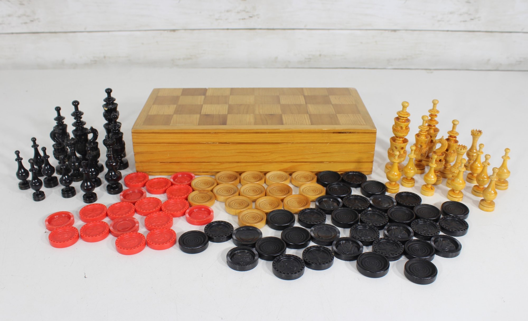 Vintage Wooden Chess & Checkers Game Set With Folding Board And Pieces ...