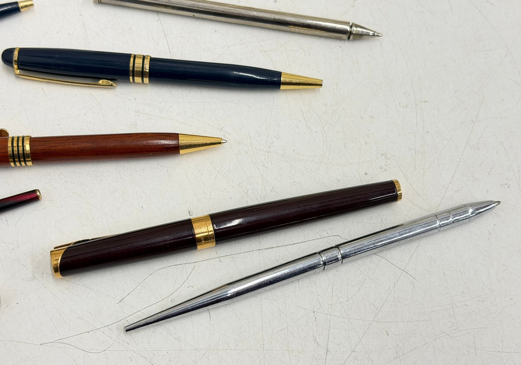 Vintage & Modern Writing Instruments Assortment Pens, Ballpoints ...