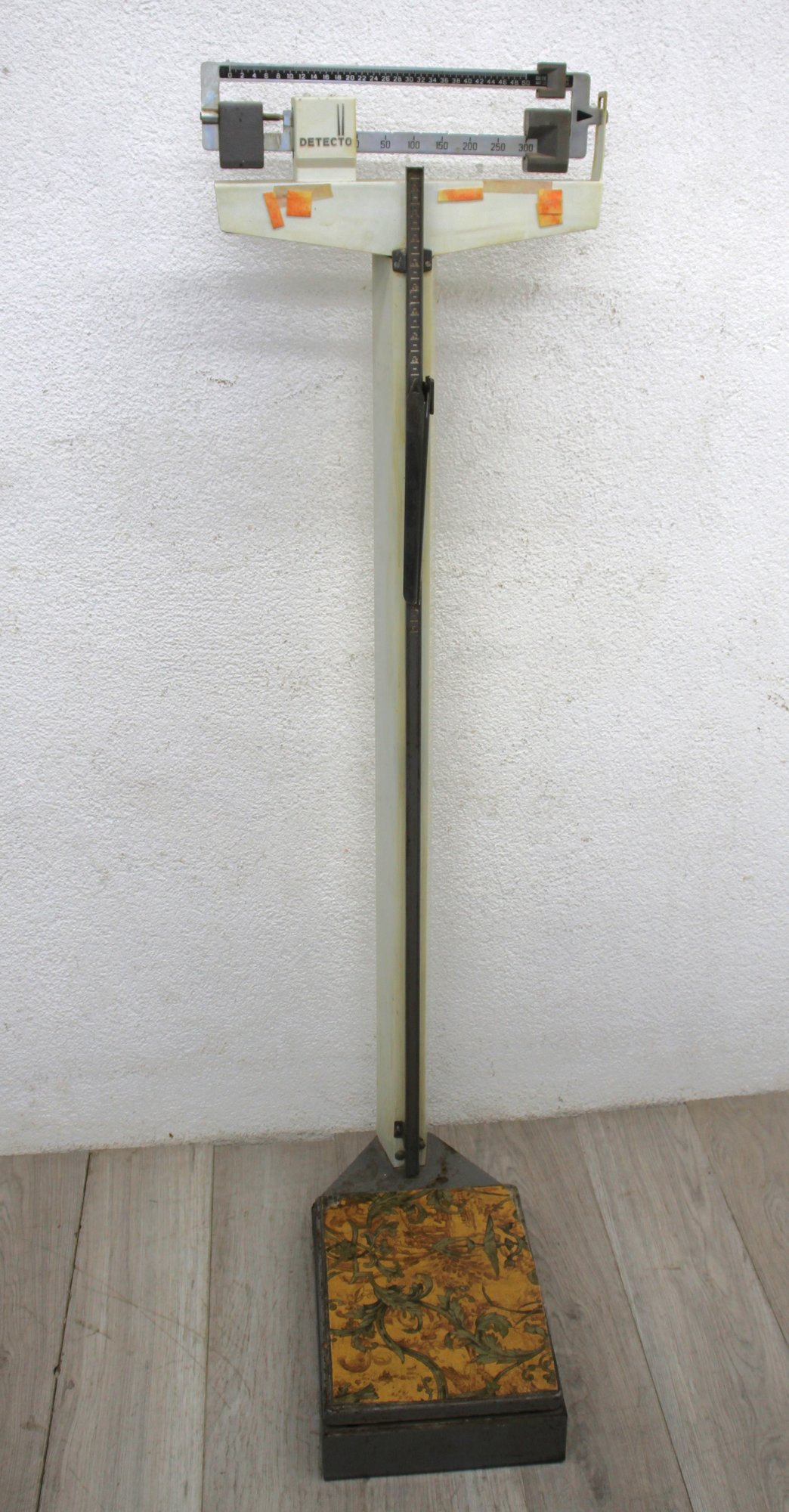 Vintage Detecto Doctor Office Scale (350 Lbs. Capacity) #70439 ...