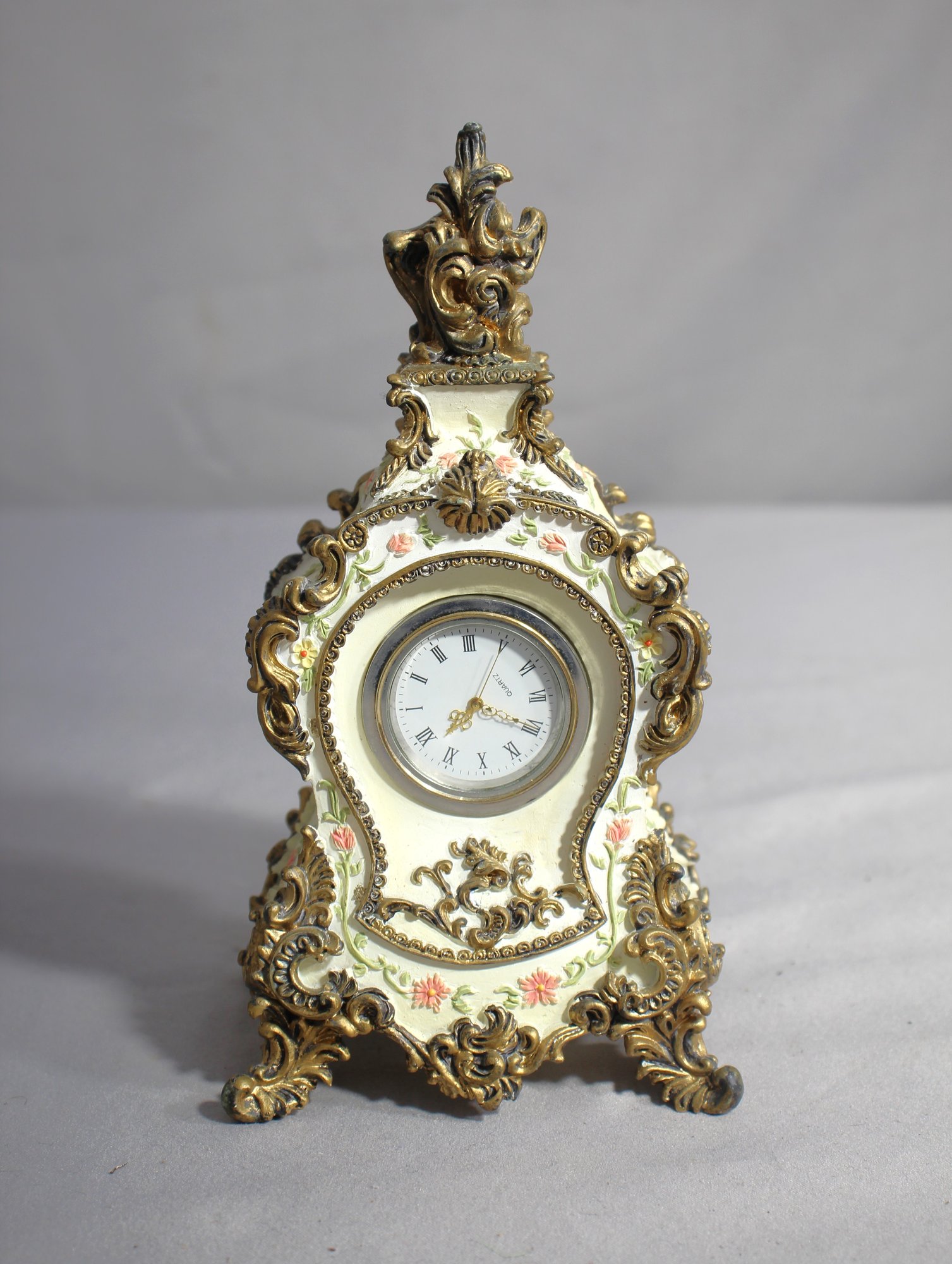 Antique Resin Gilt Tone Mantel Clock-(Untested ) #67913 | Auctionninja.com