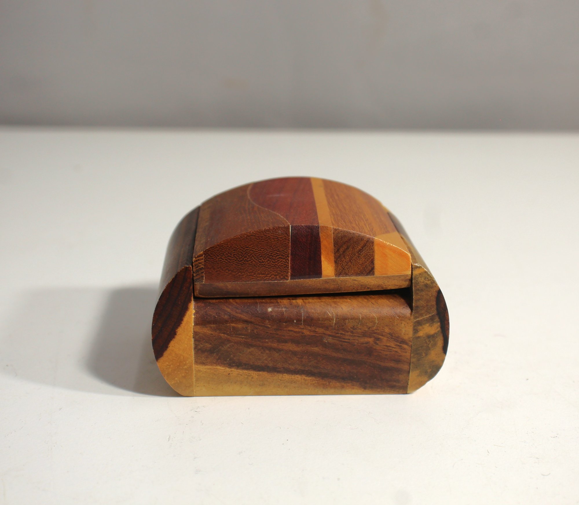 Handmade Wooden Inlay Trinket Box With Hinged Lid #72509 | Auctionninja.com