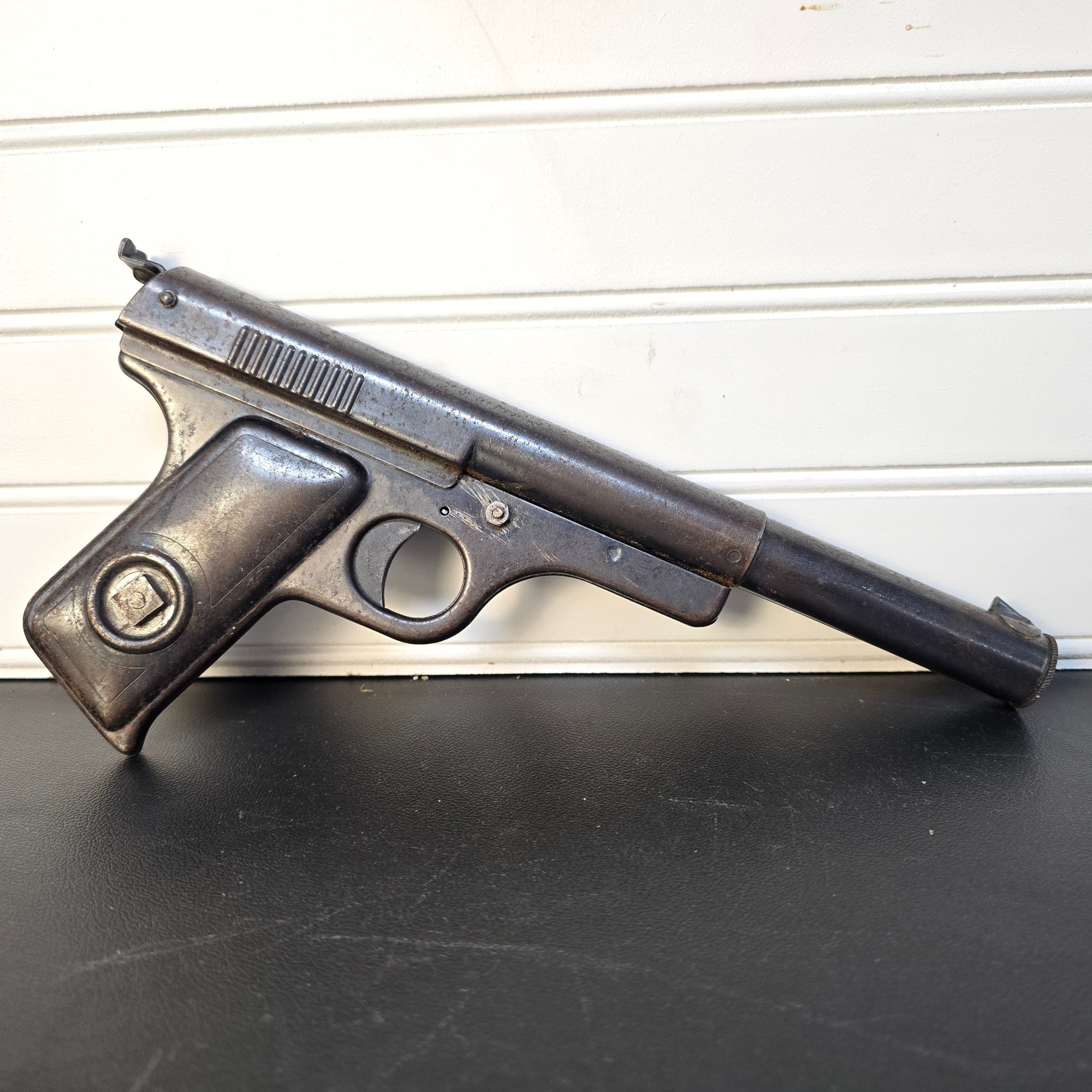 Vintage Daisy Model 118 Targeteer BB Air Pistol, Circa ~1940's #2002 ...