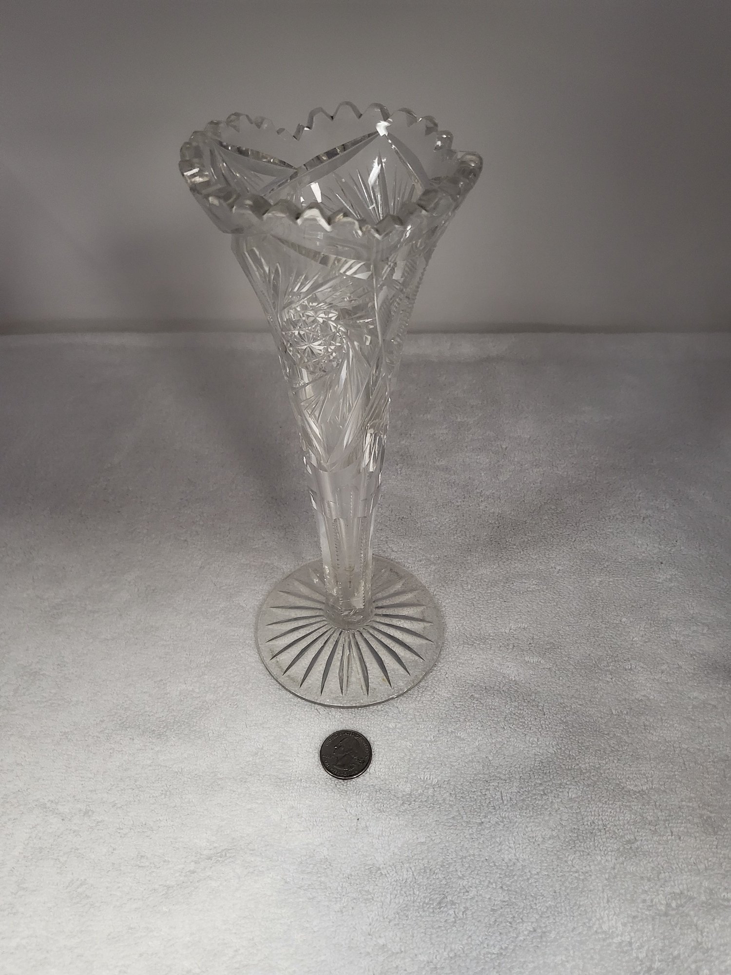 Vintage-Libby-Crystal-Clear Glass-Vase-Saw Tooth Edge-Home Decor ...