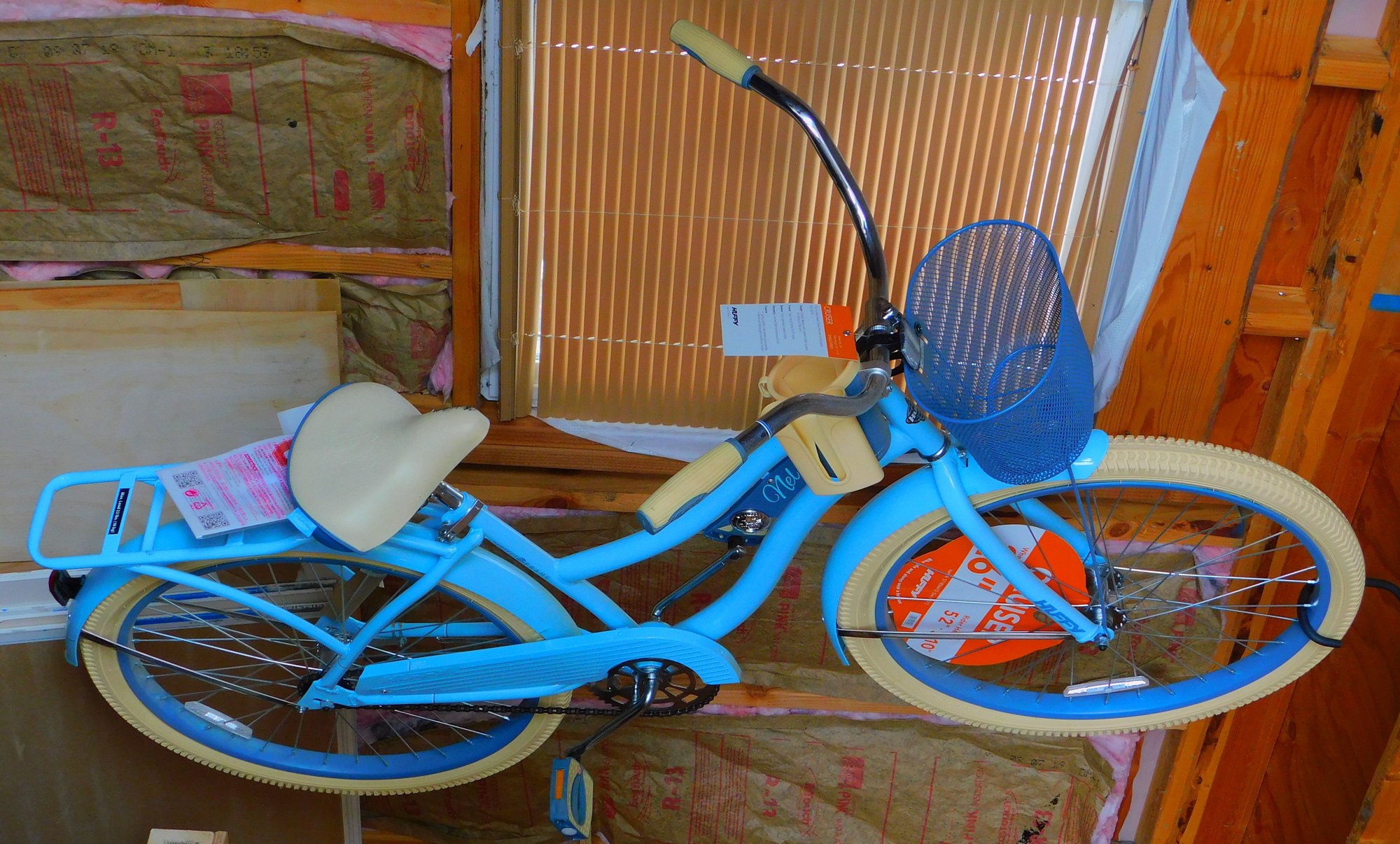 Blue Huffy Bike #6662 | Auctionninja.com