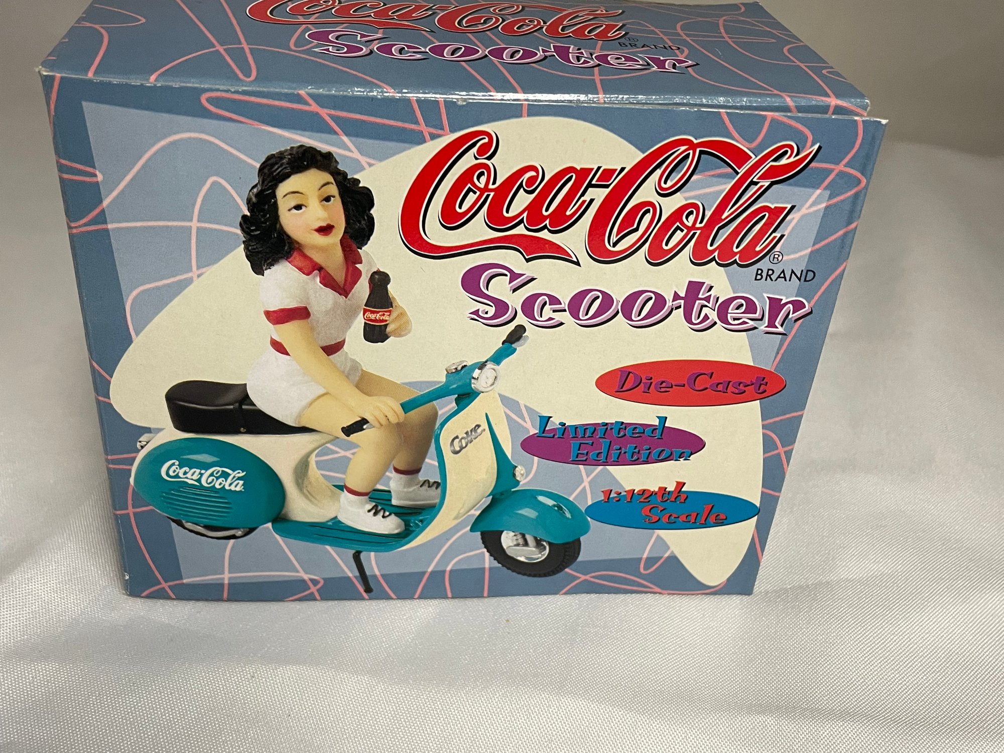 Coca-Cola Brand Scooter - Limited Edition #6008 | Auctionninja.com