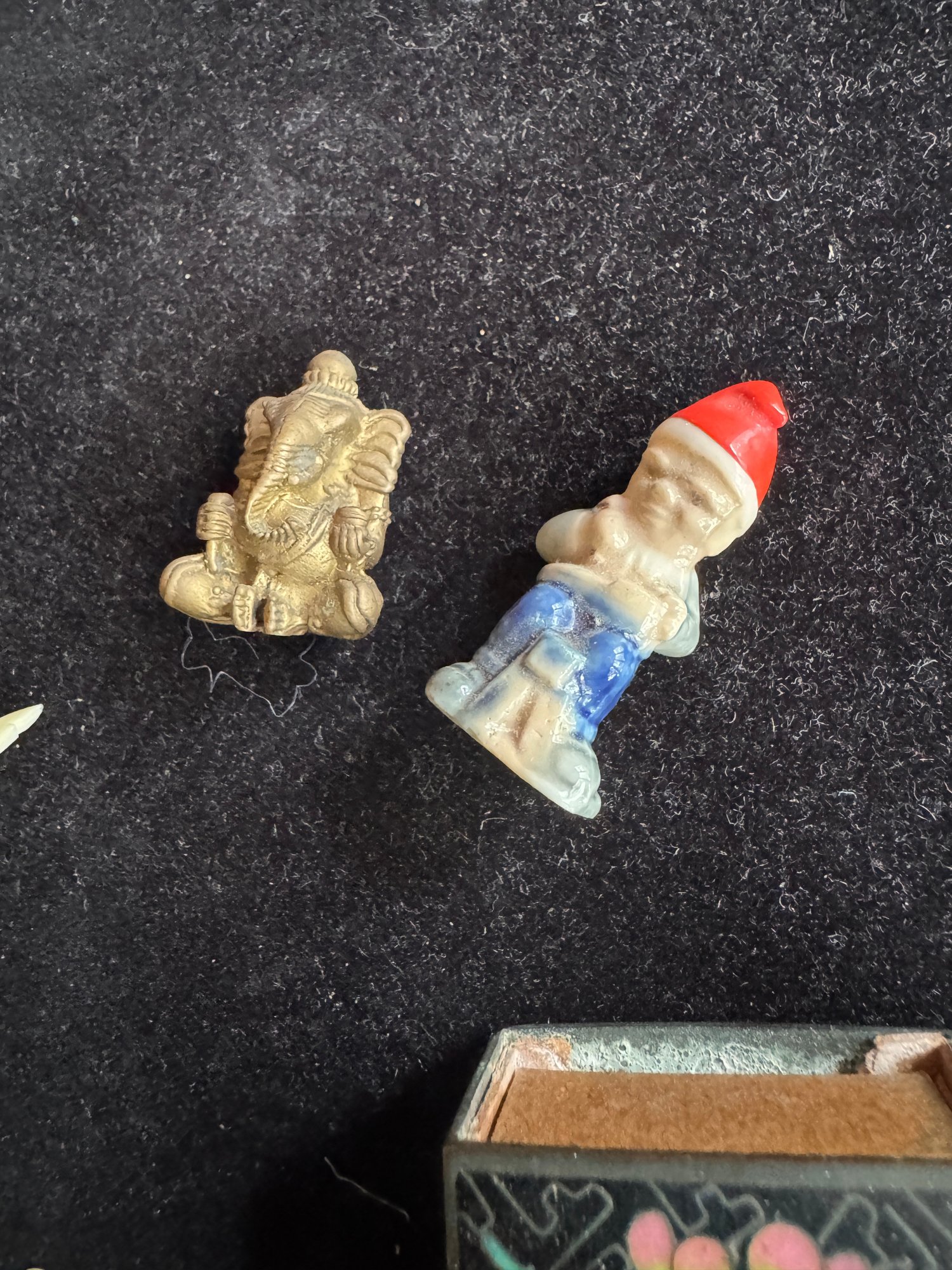 Five Piece Lot Of Antique/vintage Smalls #14591 | Auctionninja.com