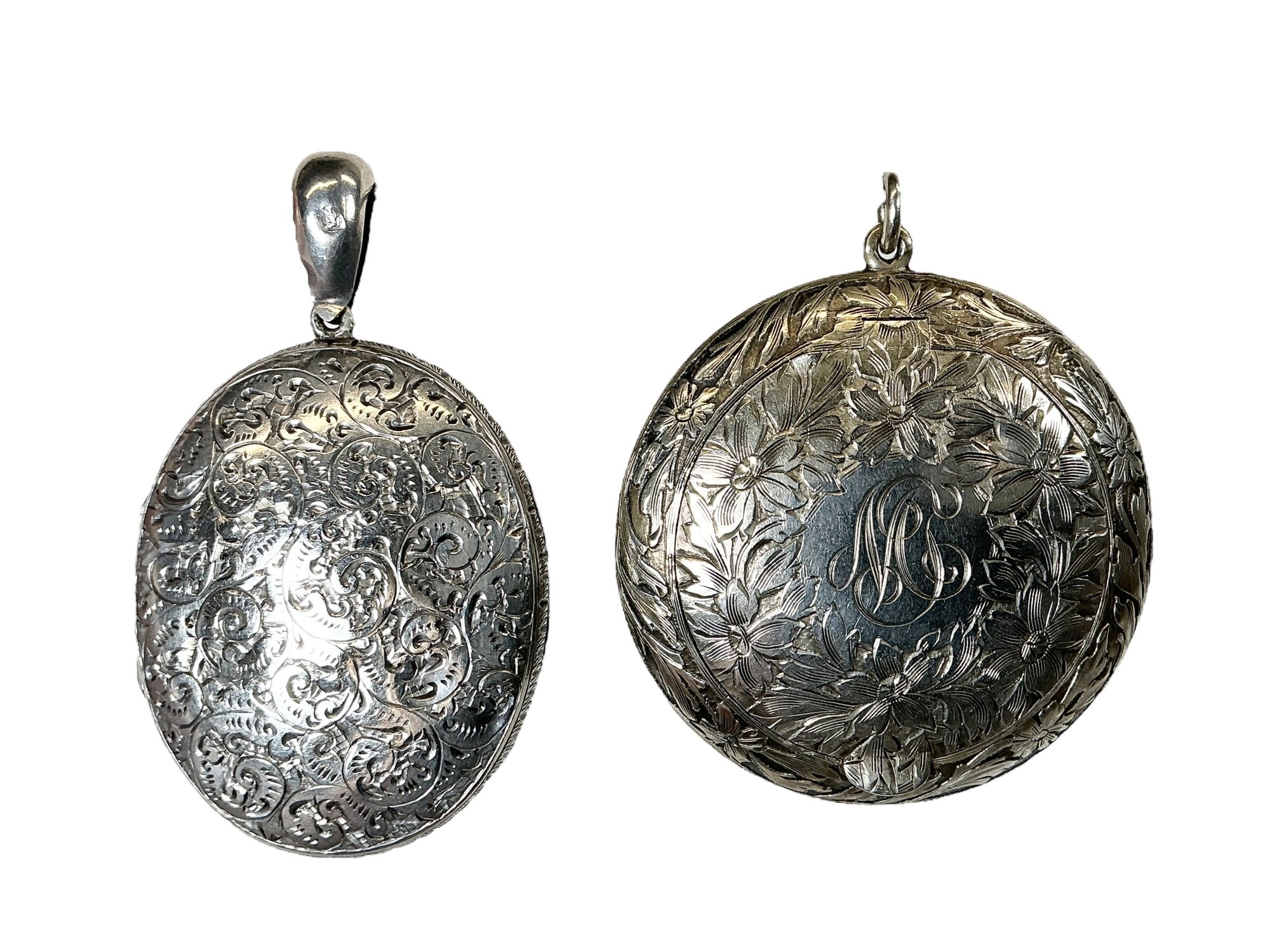 Two Sterling Victorian Compacts/Lockets #10494 | Auctionninja.com