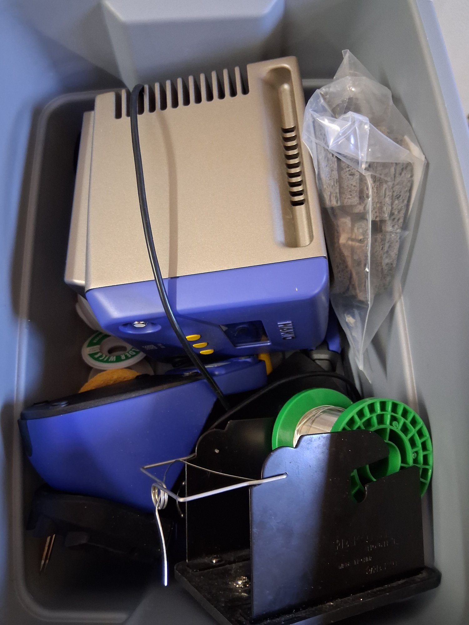 Hakko FX-100 Induction Heating Soldering System #1255 | Auctionninja.com