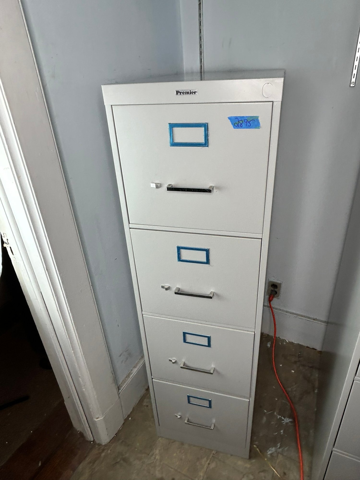 Premier Metal 4 Drawer Filing Cabinet #2895 #2895 | Auctionninja.com