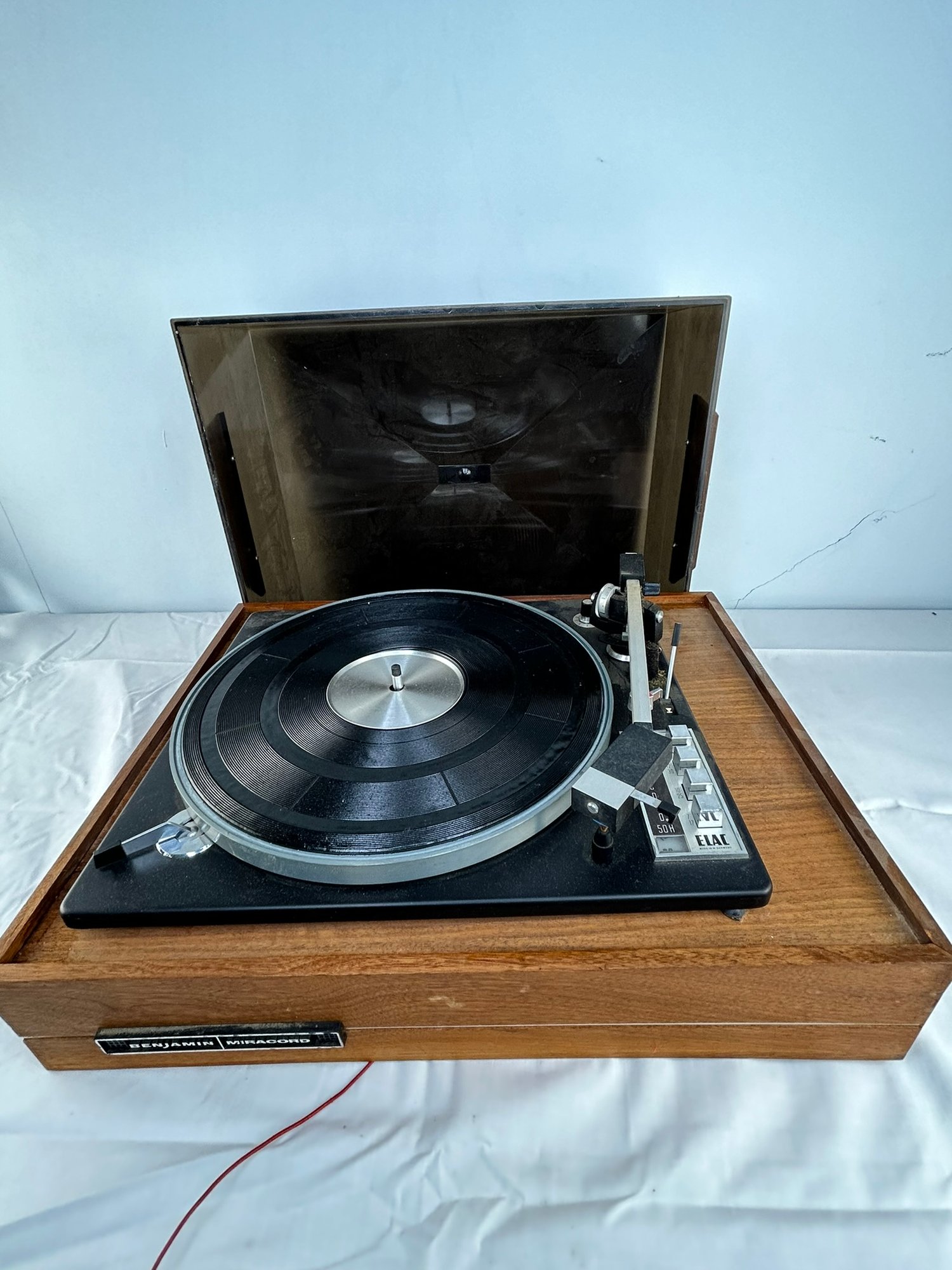 Vintage Benjamin Miracord German Record Player #2916 | Auctionninja.com