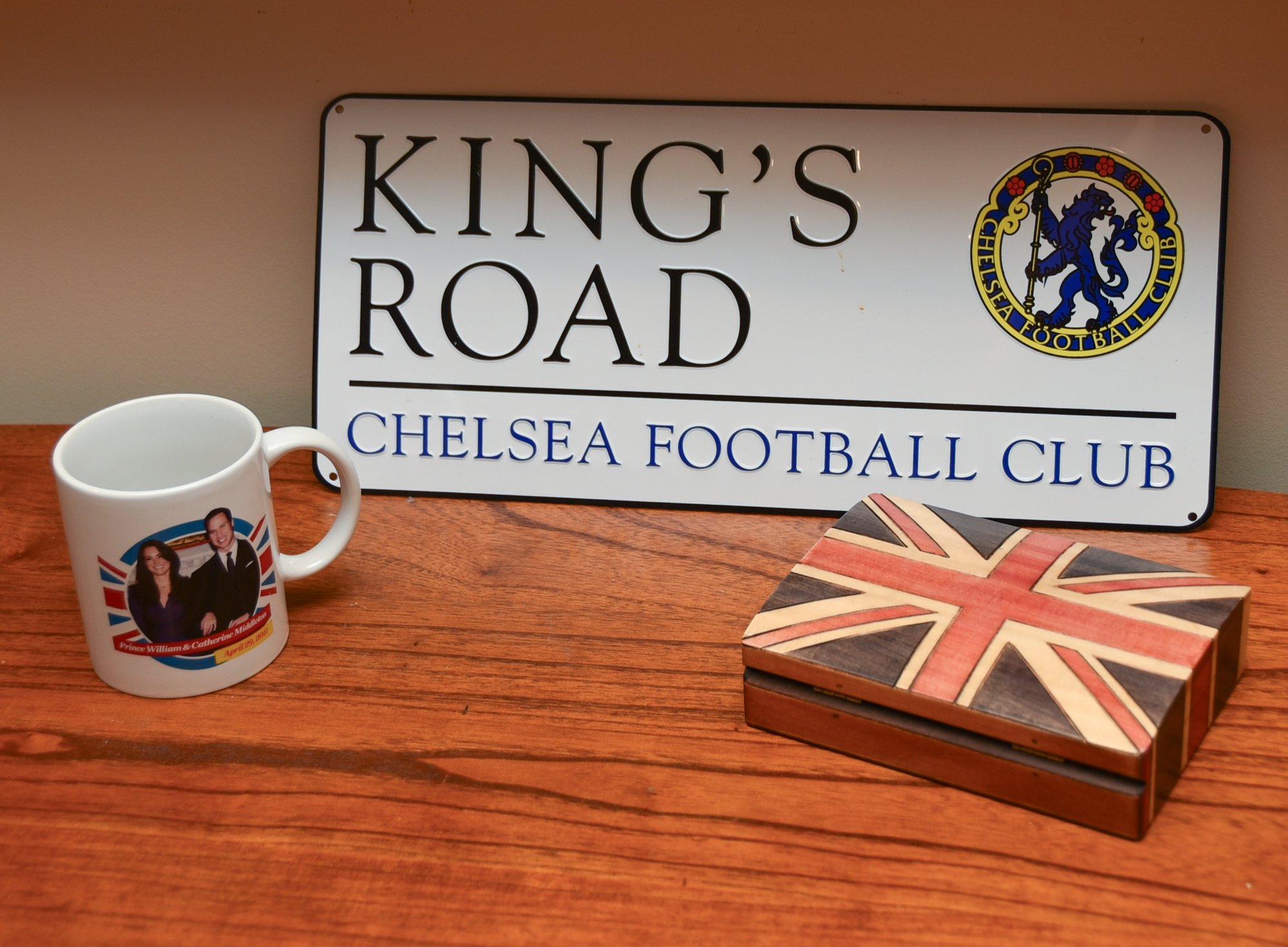 Kings Road Chelsea Football Club Sign With Union Jack Flag Wood Box And ...