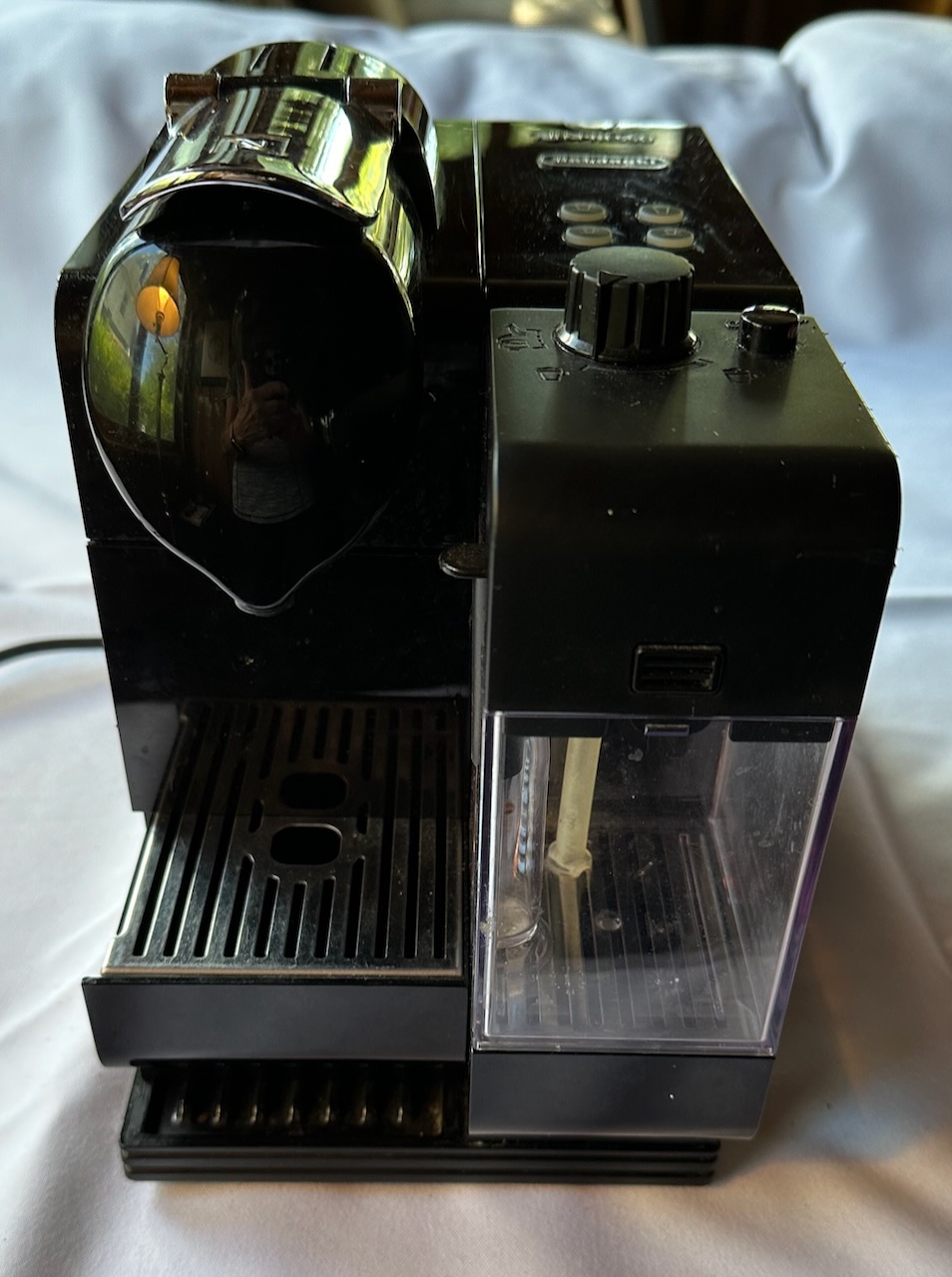 DELonghi Nepresso EN520B Coffee Maker, Made In Italy #1944933 ...