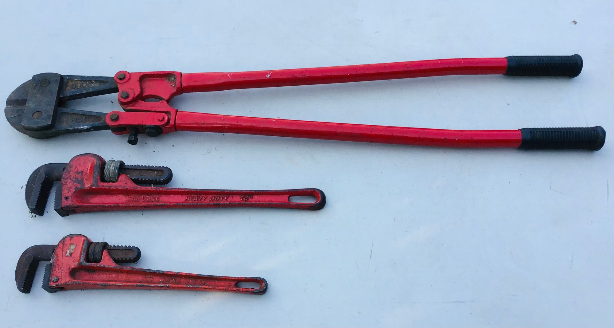 Heavy Duty Pipe Wrenches And Large Bolt Cutter #1923255 | Auctionninja.com