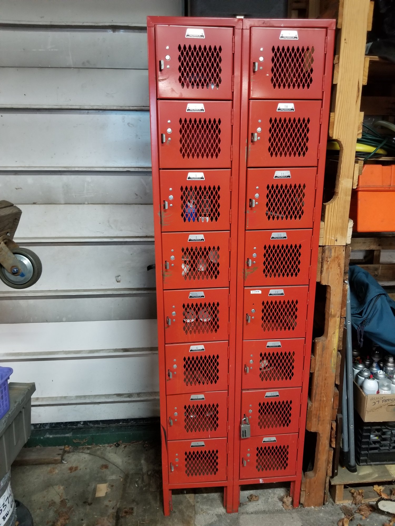 Two-wide Eight Tier Storage Lockers For Up To 16 Employees/students ...