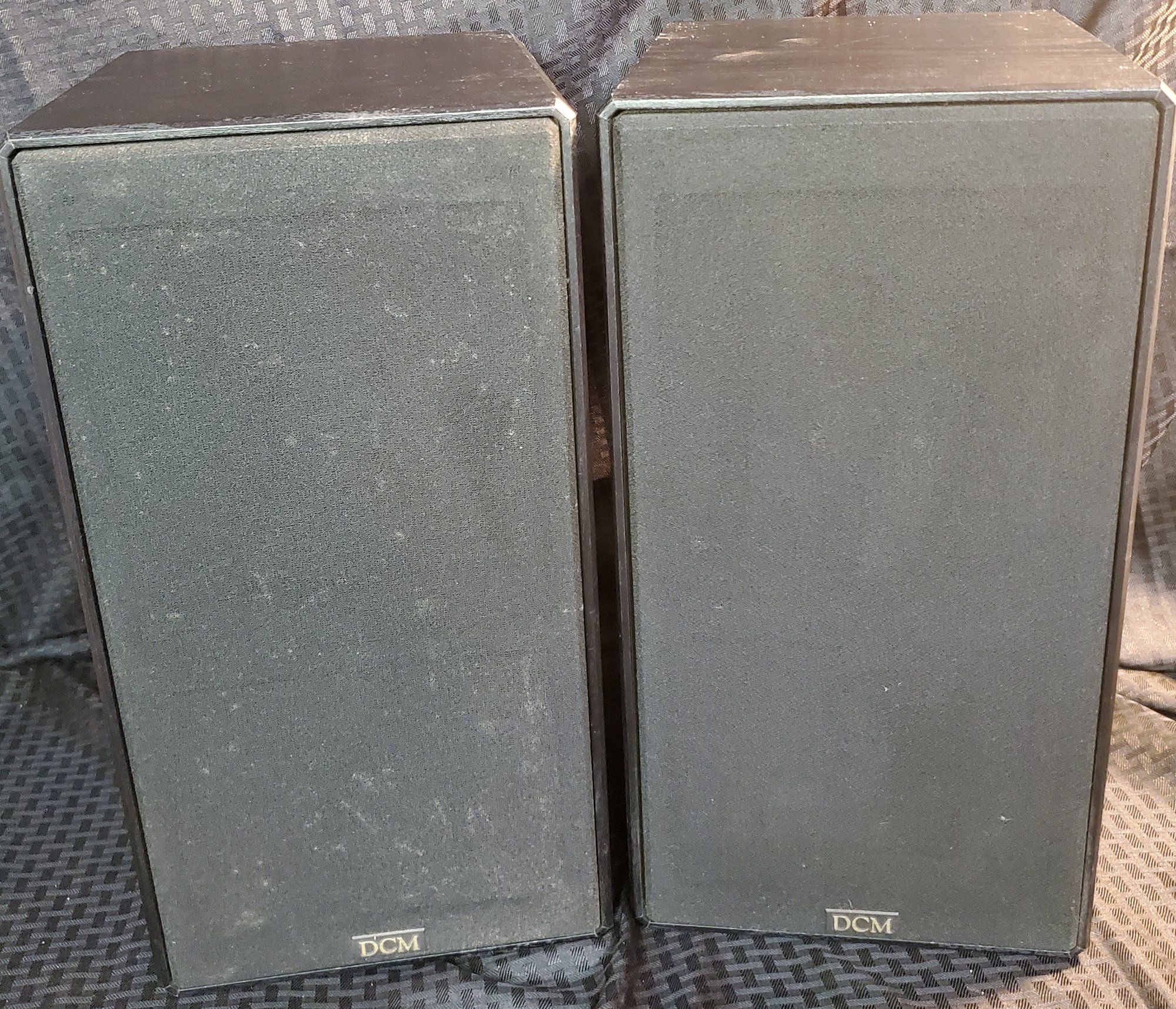 DCM C-17 Monitor Series Speakers #1606146 | Auctionninja.com
