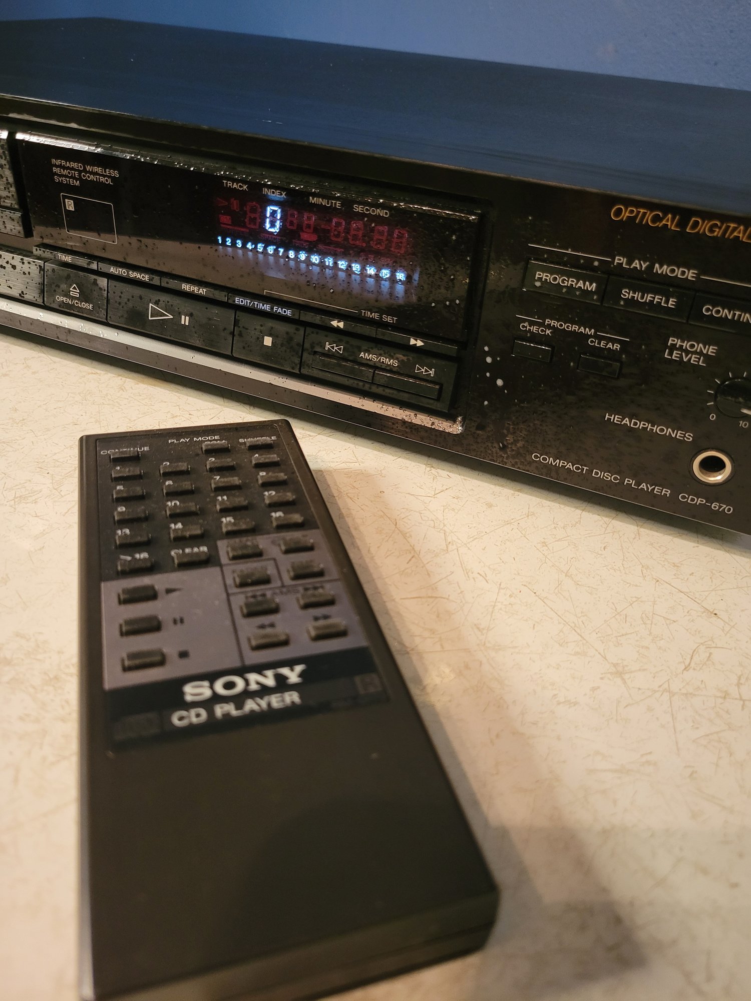 SONY CD Player Model CDP-670 With Remote Tested And Working